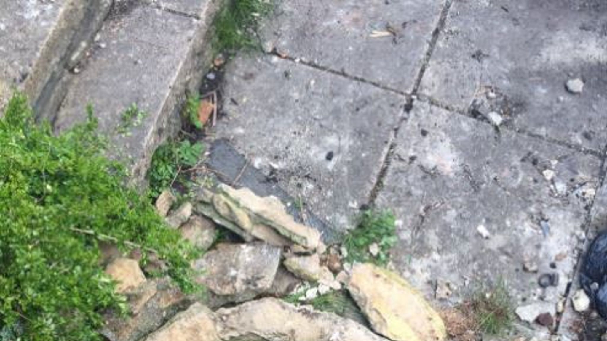 Househunter's 30ft fall down well lands estate agent with £200,000 fine ...