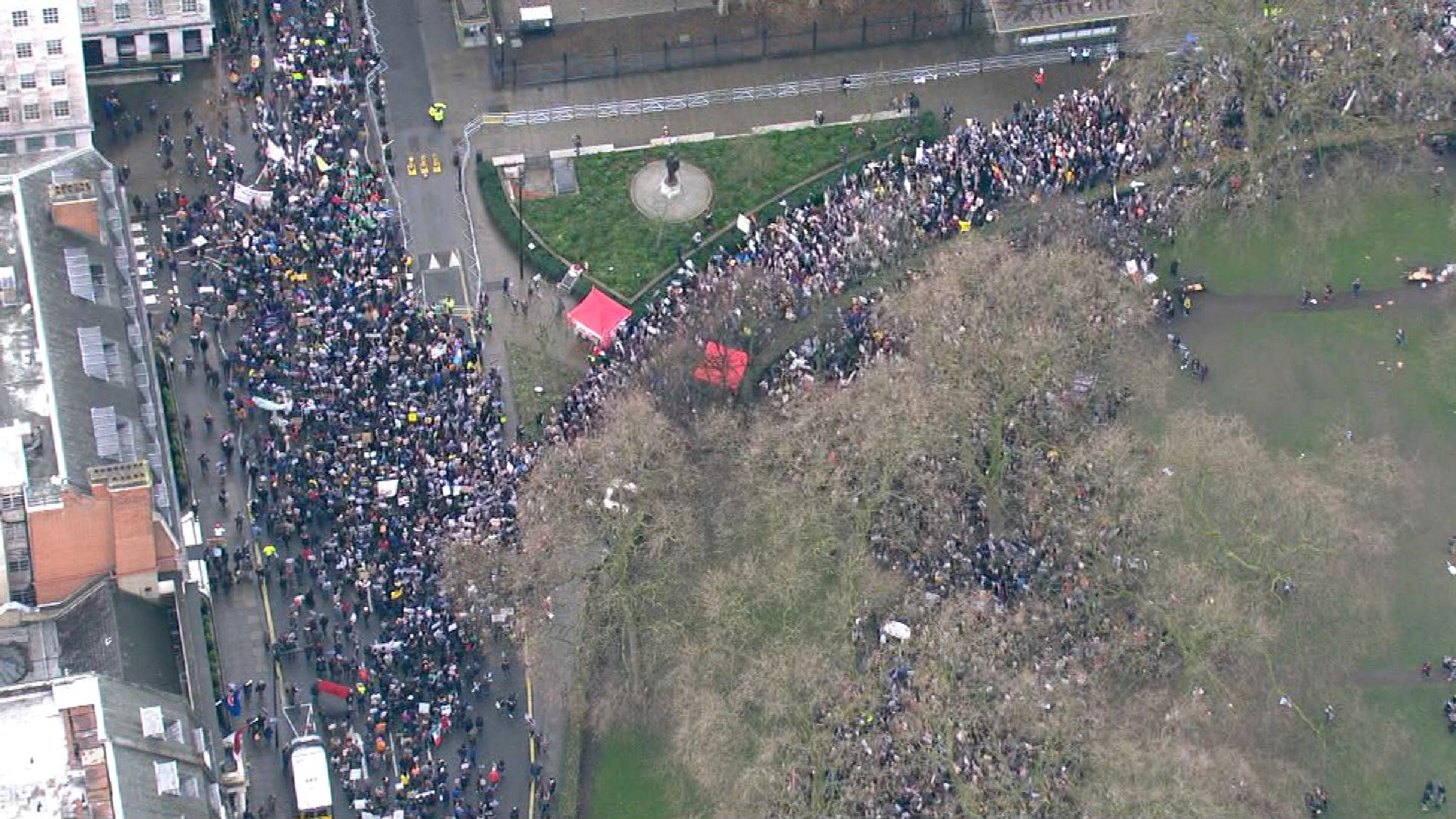 Thousands march through London against Donald Trump's state visit | UK ...