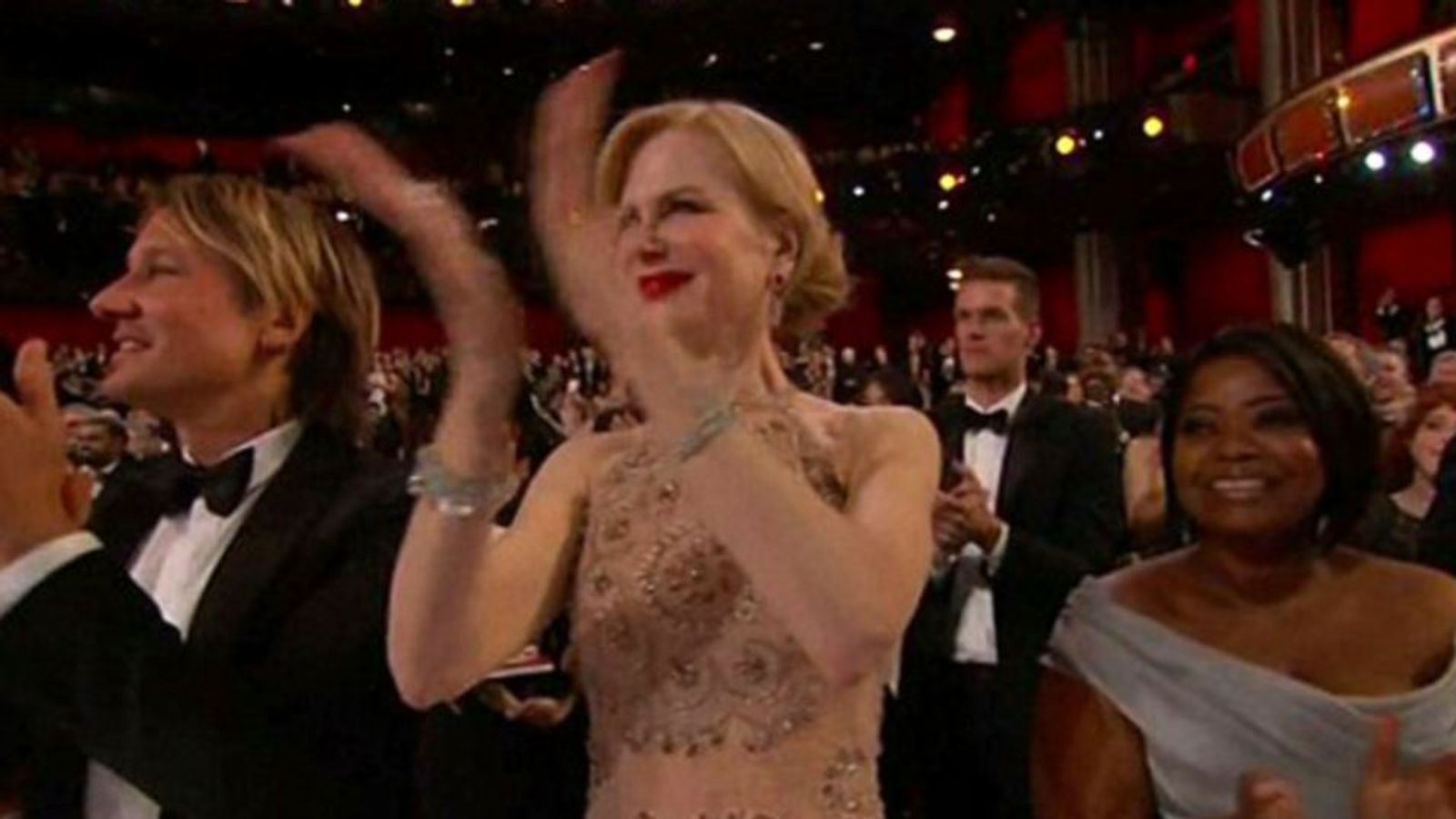Nicole Kidman explains her Oscars 'seal clapping' was to protect a ring ...