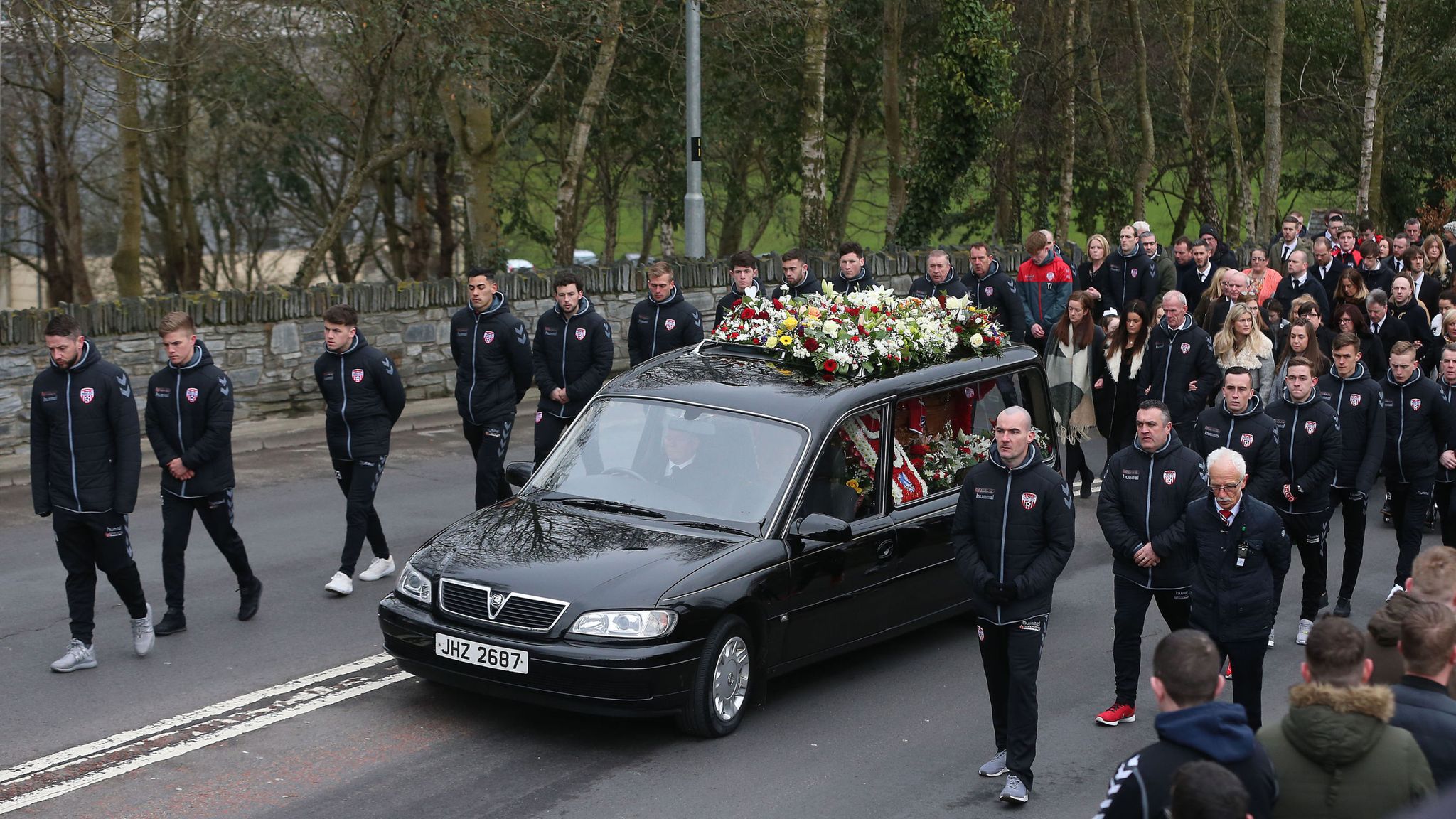 Tributes to footballer Ryan McBride at Derry captain's funeral | UK ...