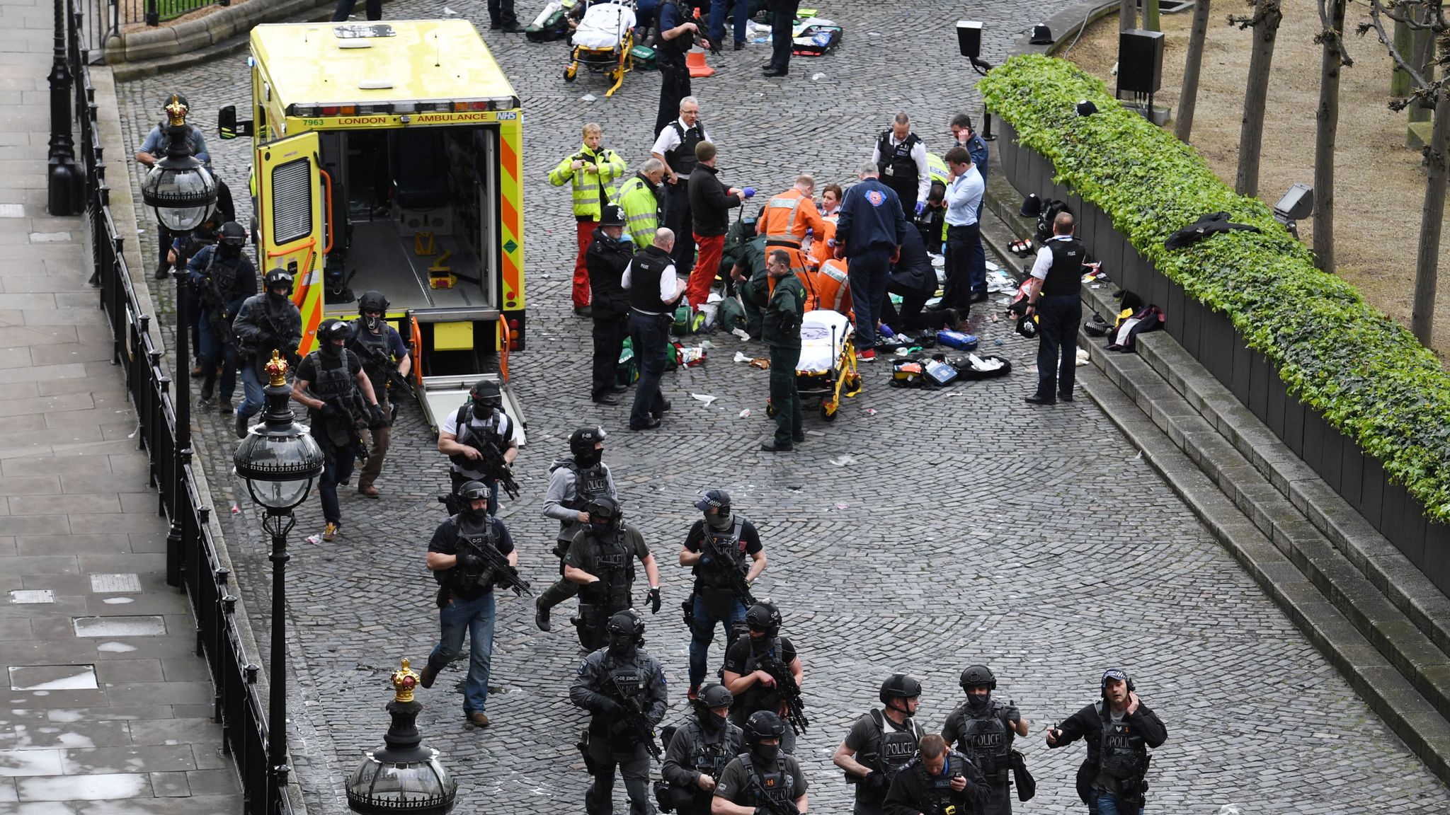 Westminster terror attack: Gunshots heard at parliament - we ran ...