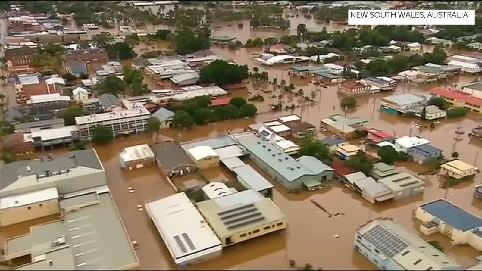 Two killed as cyclone brings more flooding to Australia east coast ...