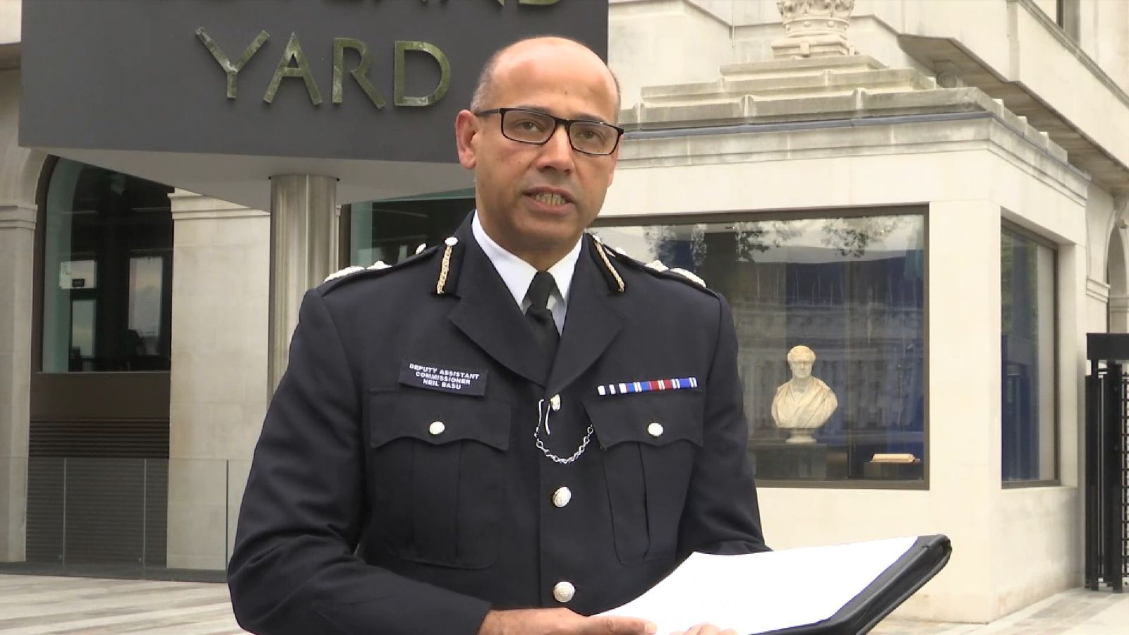 Met Police update: Seven arrested in ongoing anti-terror operations ...