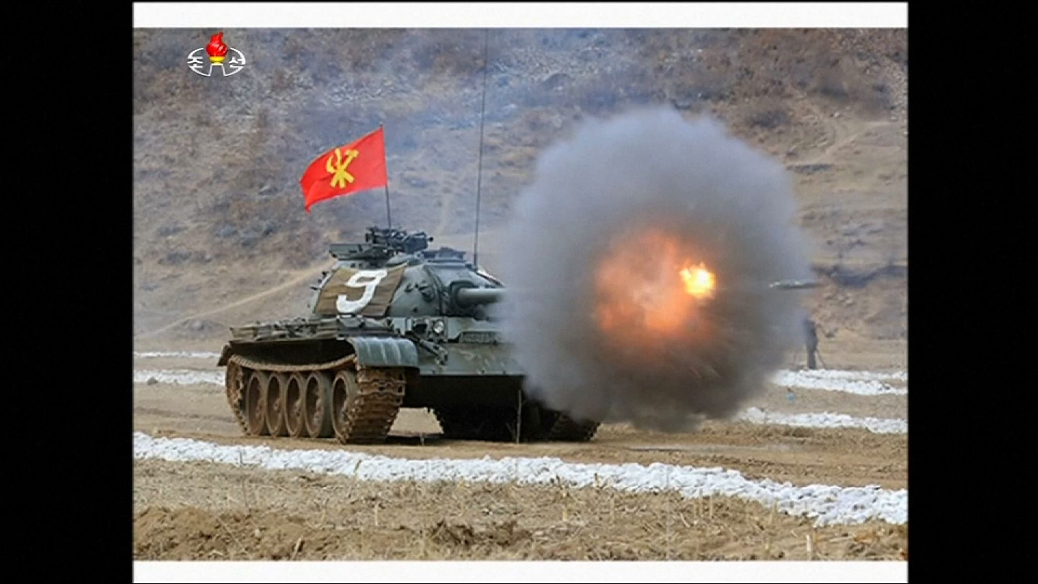 Smiling Kim Jong-Un inspects North Korea tank competition | World News ...