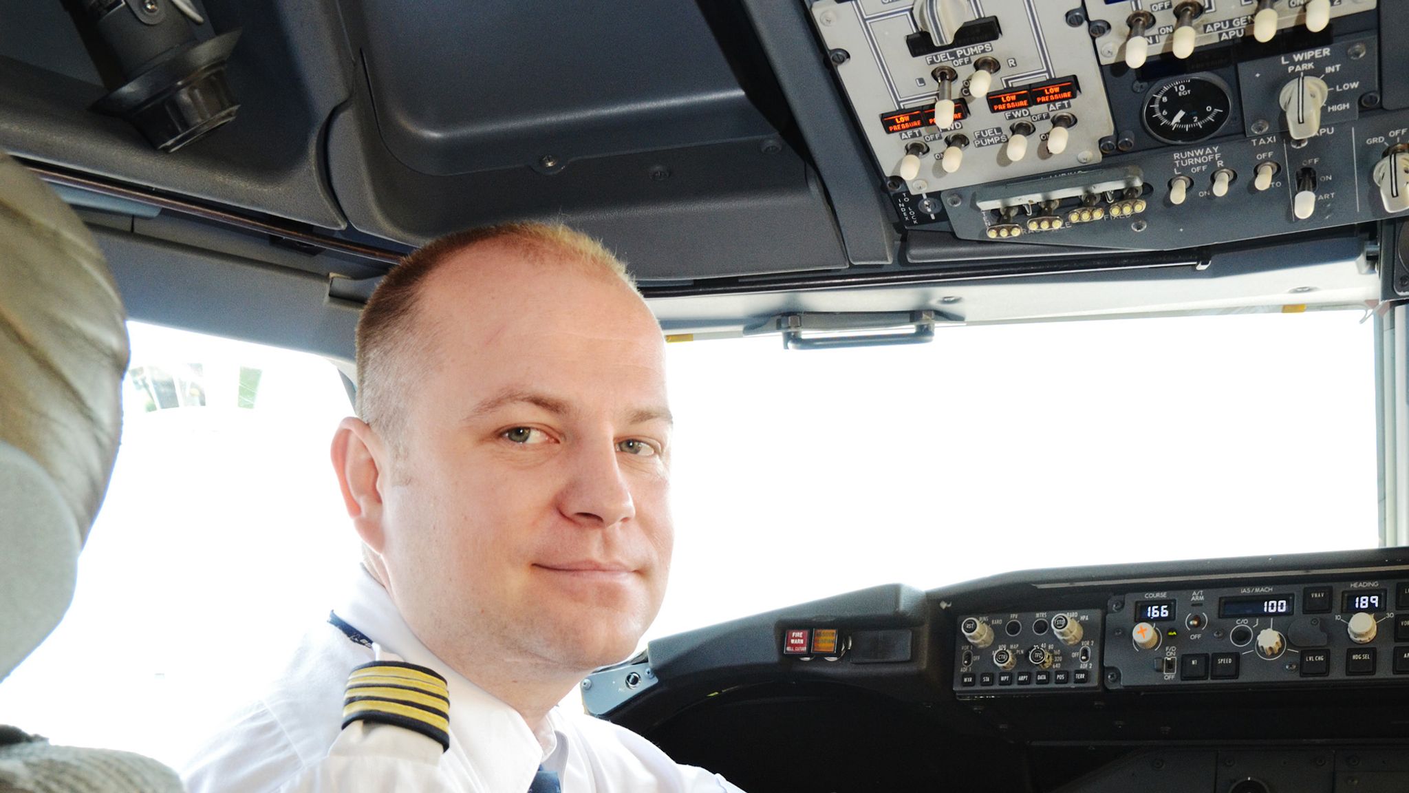 Drunk pilot who passed out in cockpit after drinking bottle of vodka ...