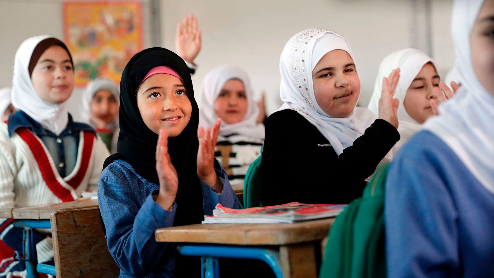 PM to unveil £1bn package for Syrian refugees and countries that host ...