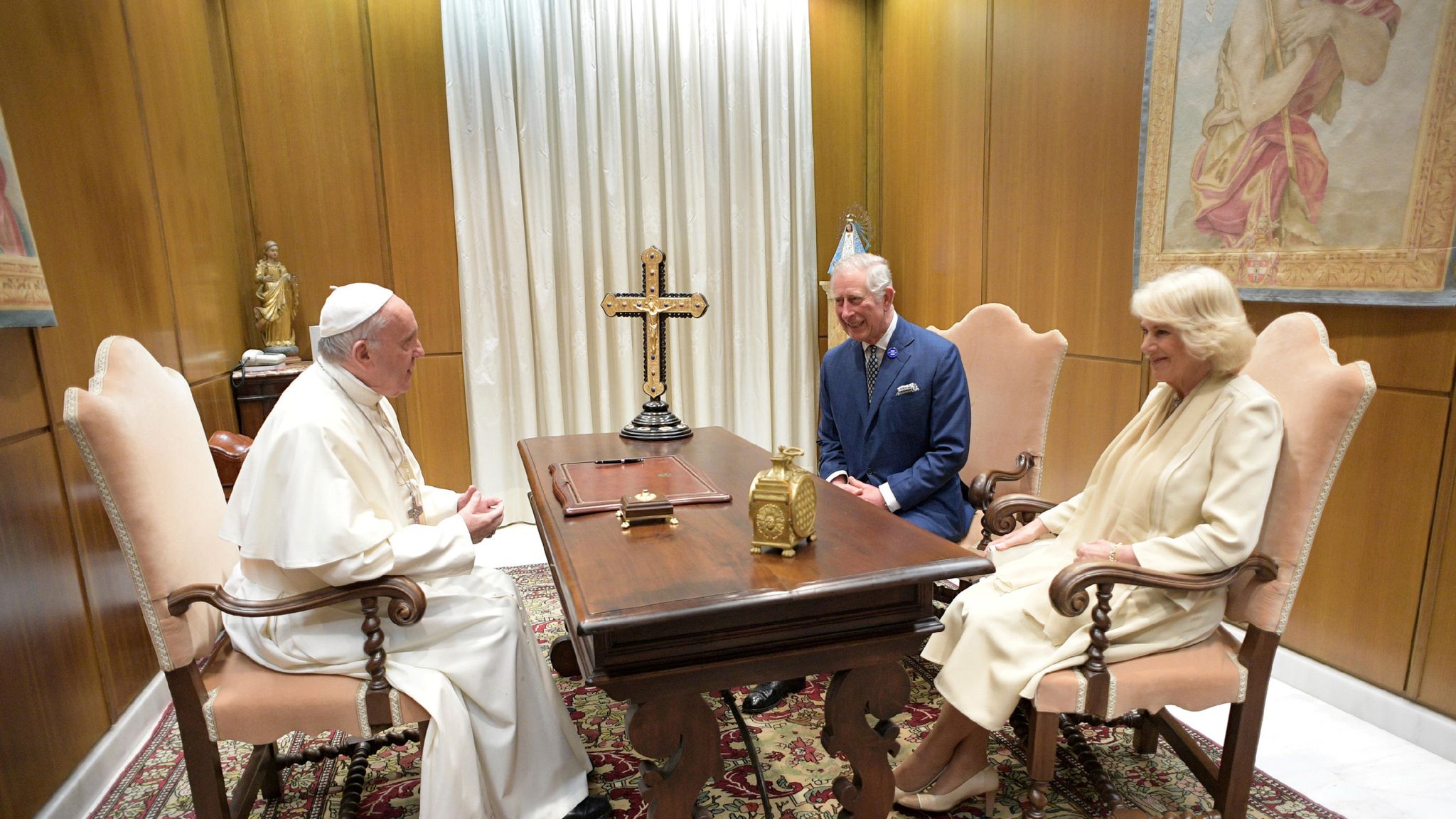 Prince Charles 'struggles' to decide on traditional gifts for Pope | UK ...