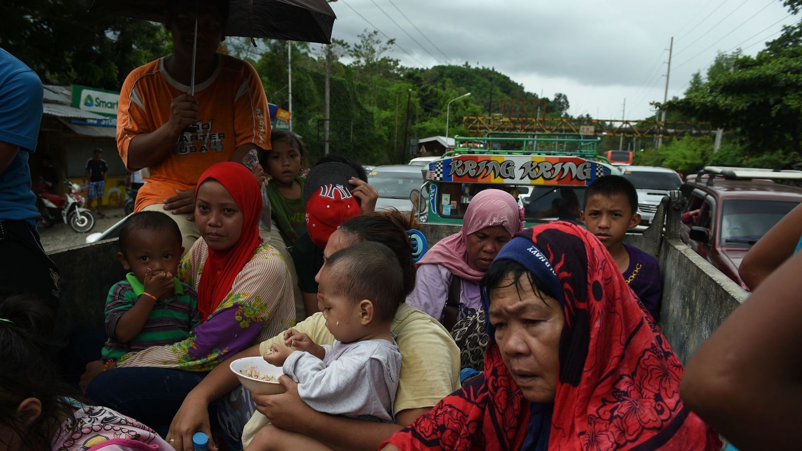 Police chief beheaded and others killed by IS militants in Philippines ...