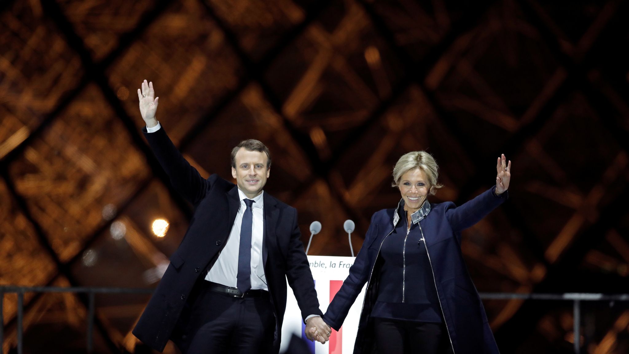 Macron promises unity after defeating Le Pen and winning French ...
