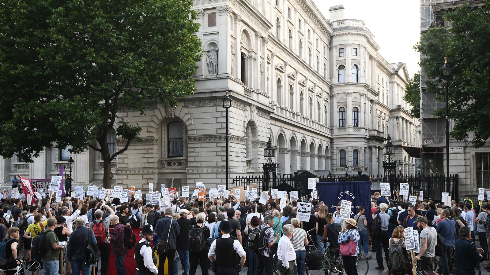 In pictures: Tempers flare during Grenfell Tower fire protests | UK ...