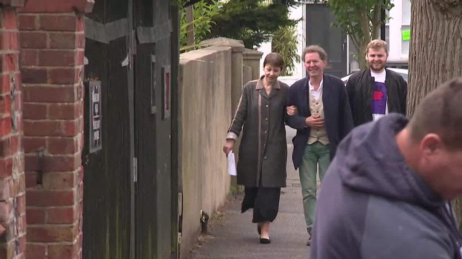 Caroline Lucas casts her vote | News UK Video News | Sky News