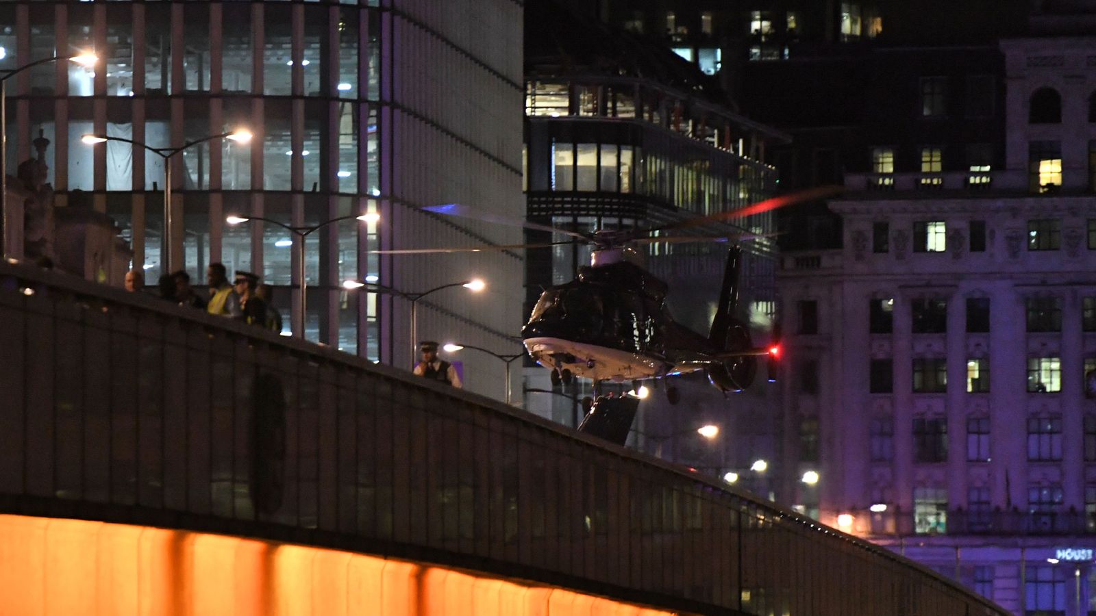 Emergency services respond to terror attack at London Bridge | UK News ...