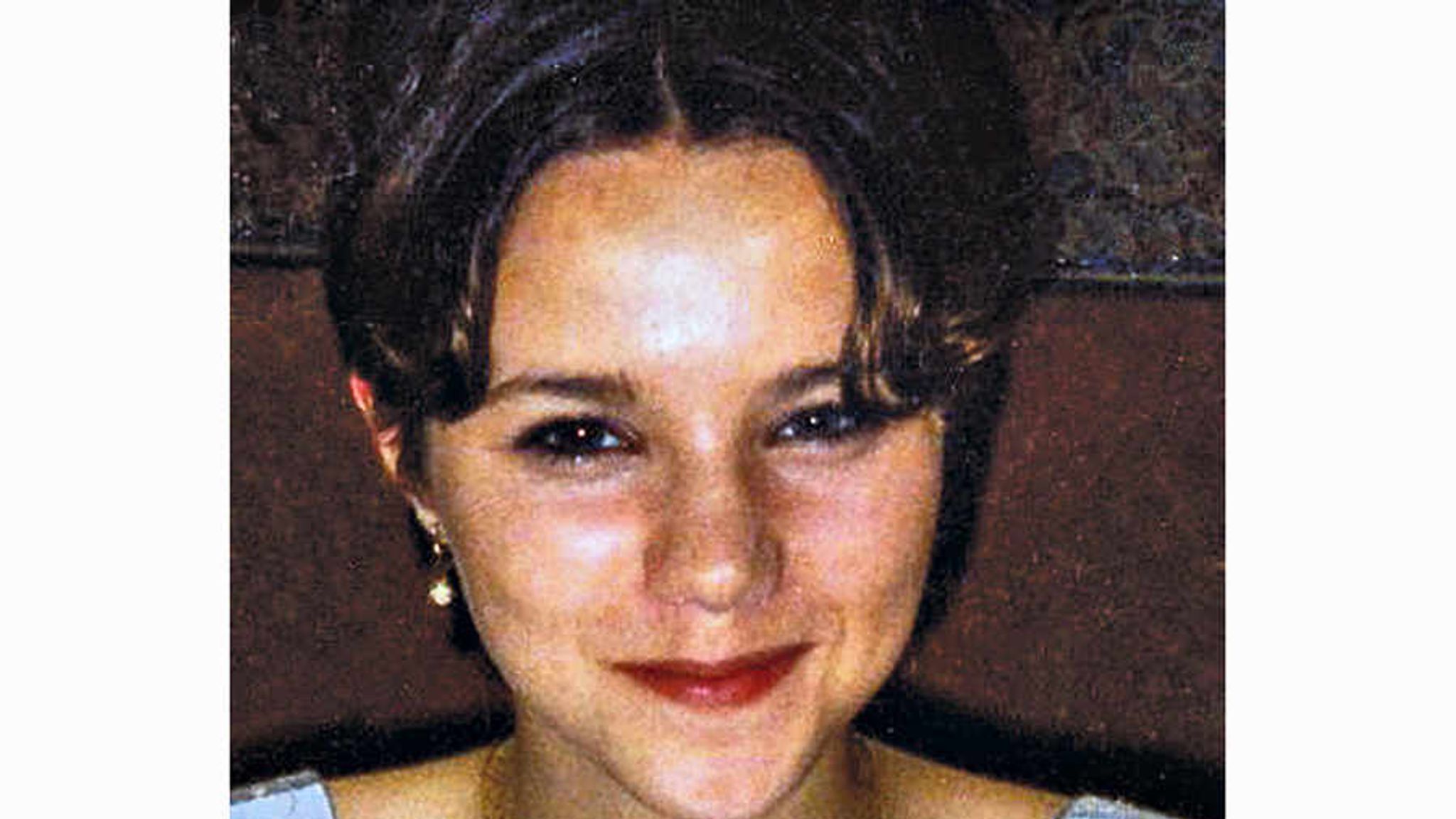 Graves exhumed in hunt for teen mum Natalie Putt missing since 2003 ...