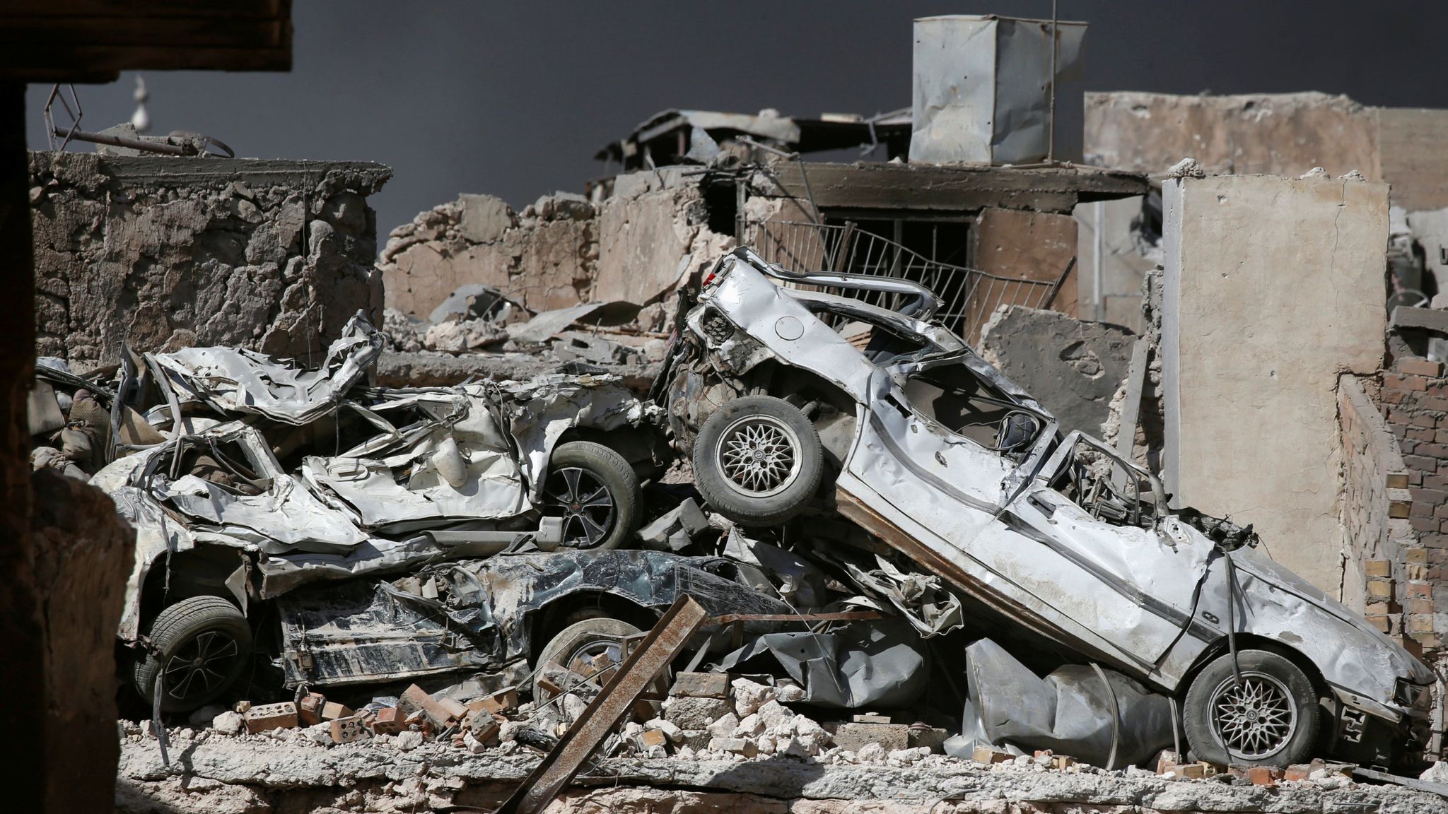 Latest images as Iraq prepares for 'final victory' over IS in Mosul ...