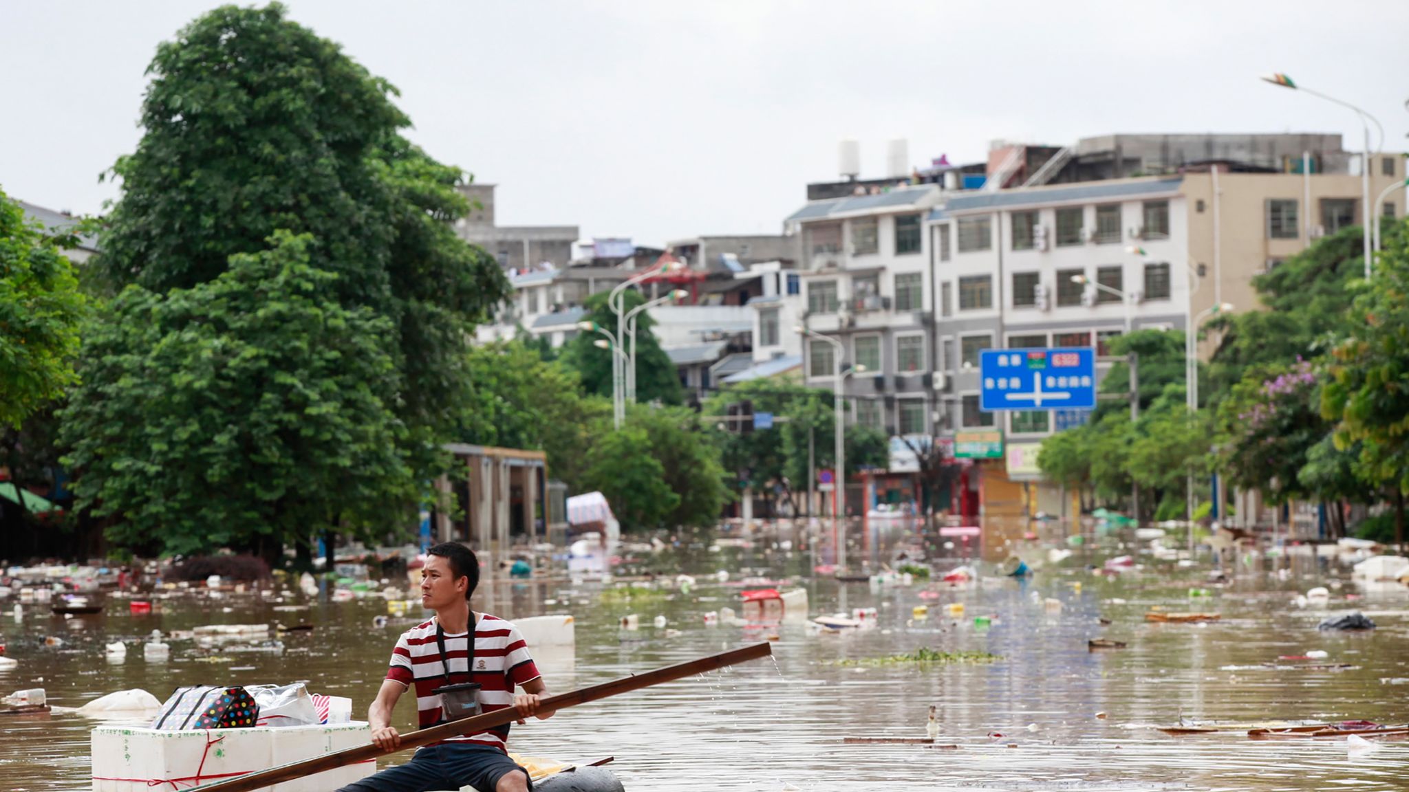 Huge flooding in China | World News | Sky News