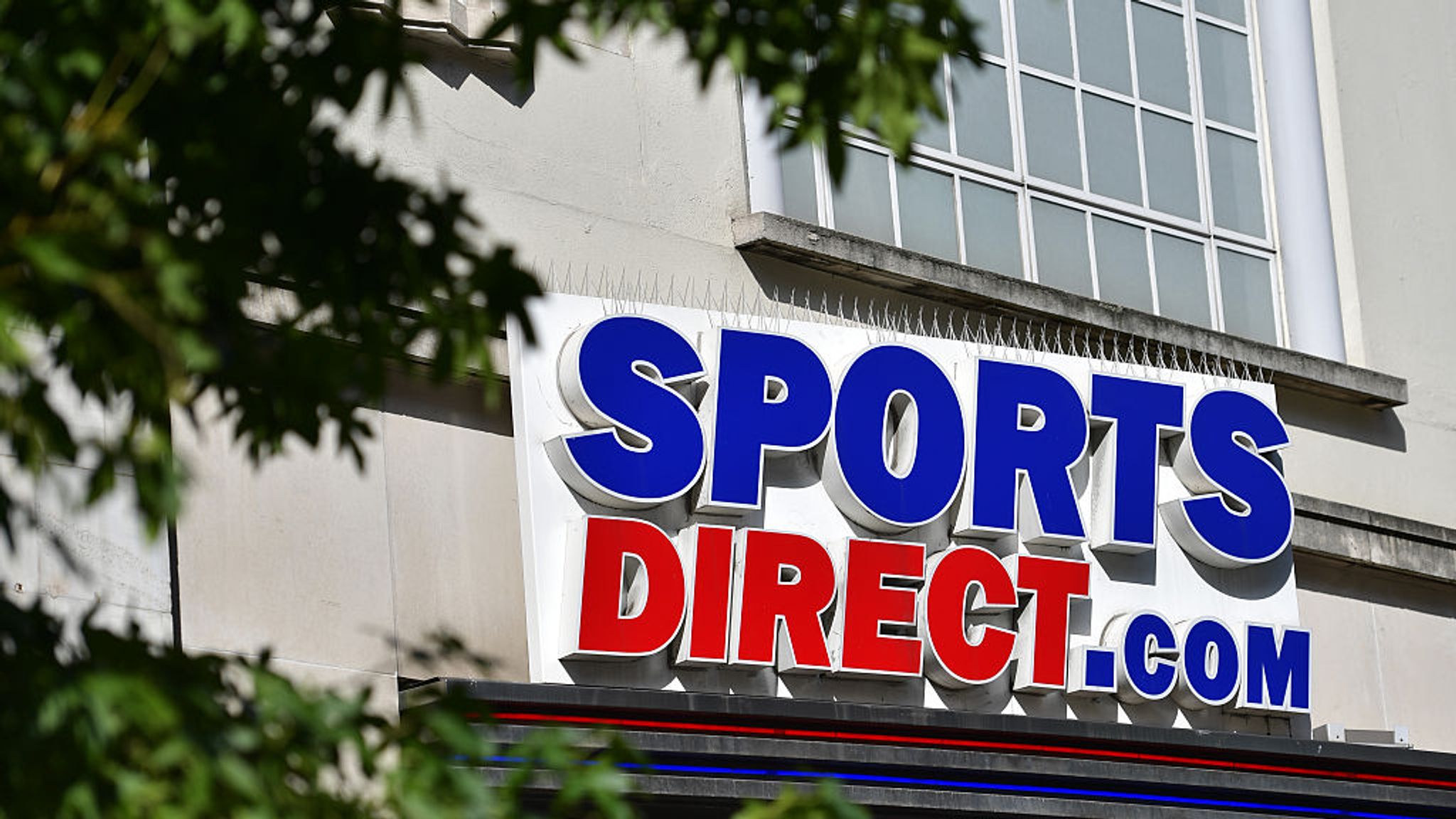 Sports Direct shareholders block £11m payout to Mike Ashley brother ...