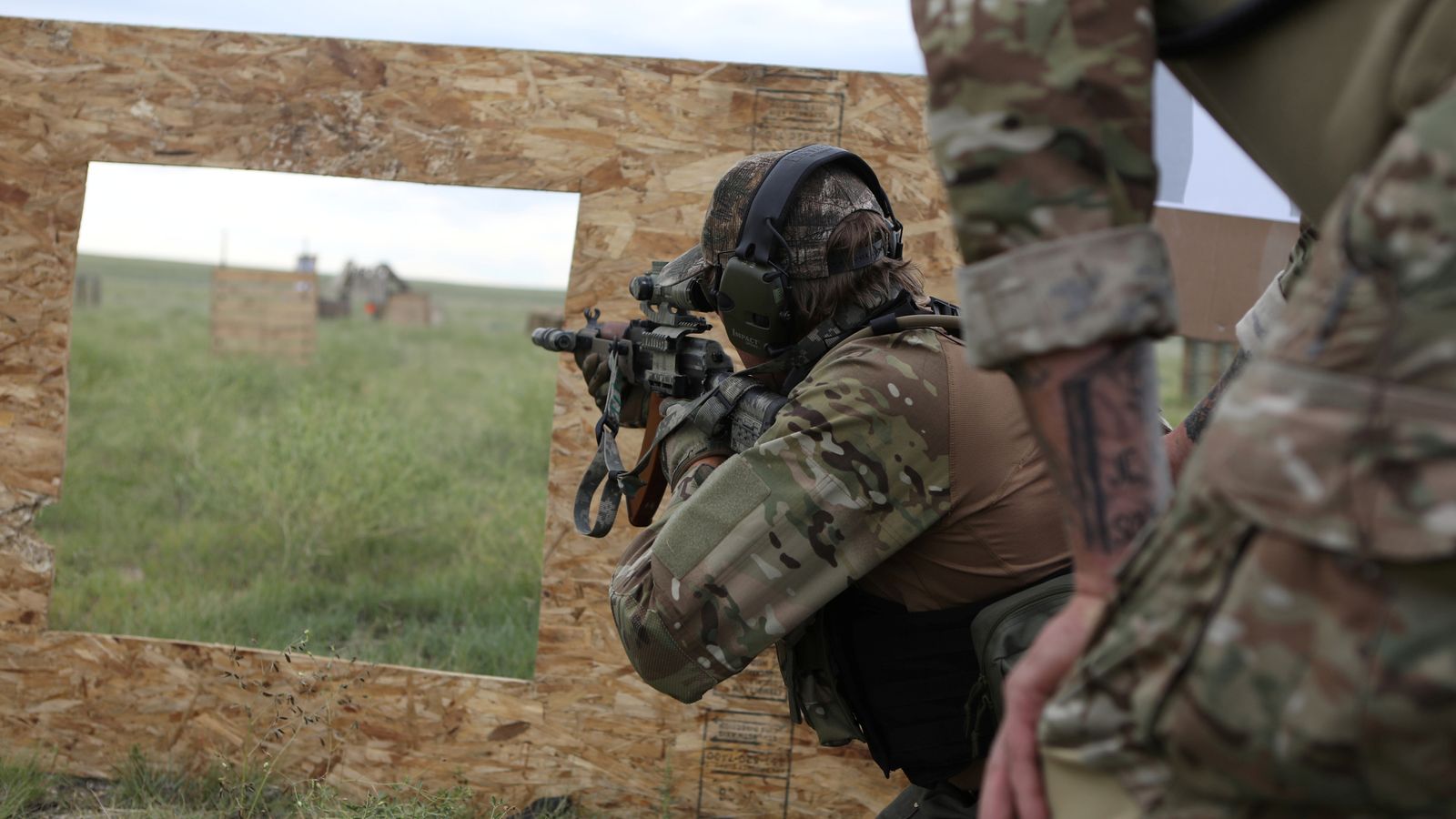Training with America's patriot militias | World News | Sky News