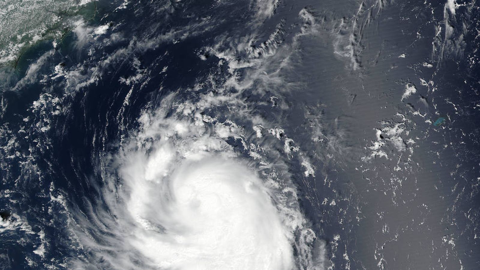 Hurricane Gert aftermath to split UK - with North and South seeing very ...