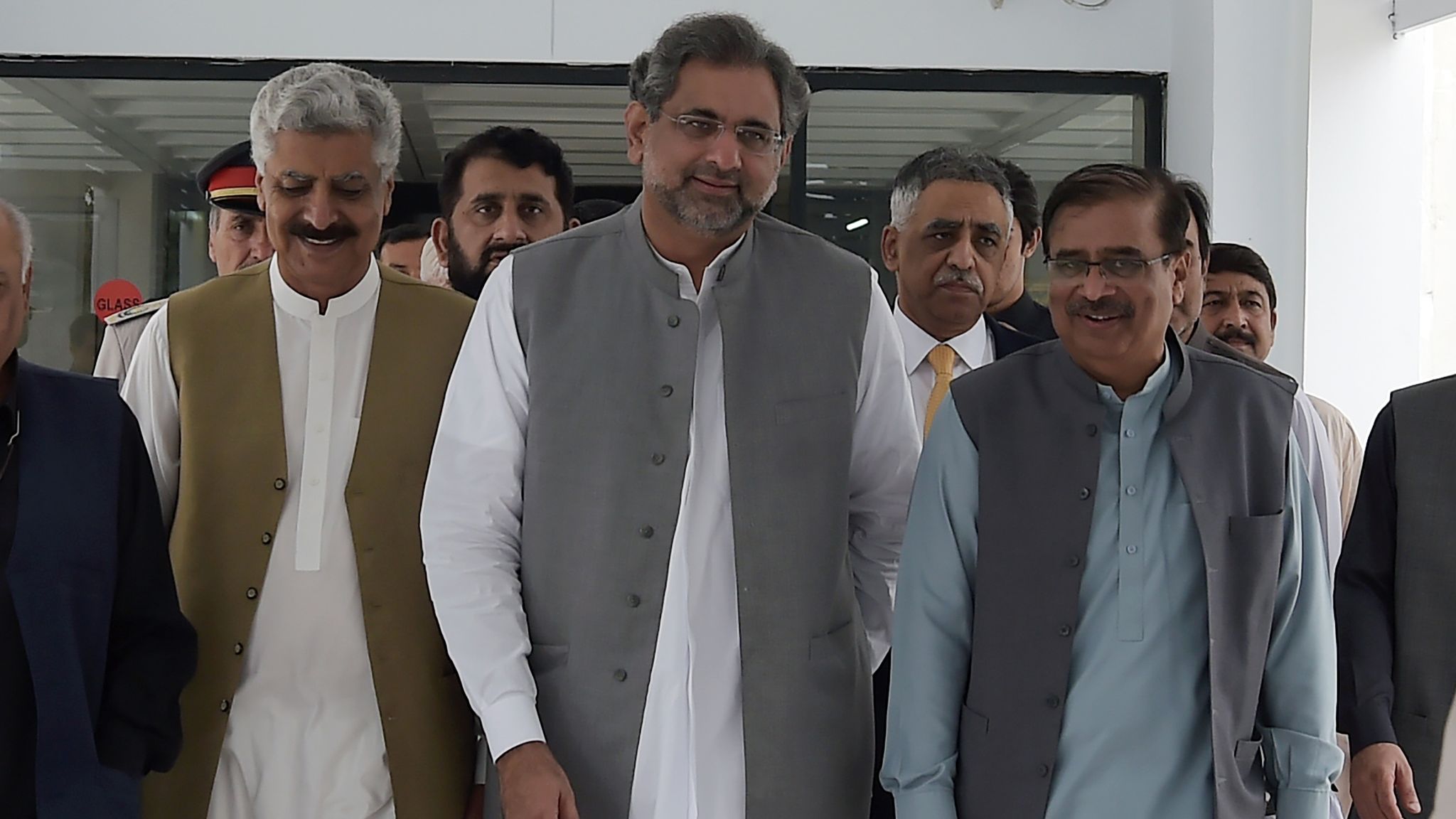 Abbasi takes power in Pakistan as ousted Sharif's brother waits | World ...