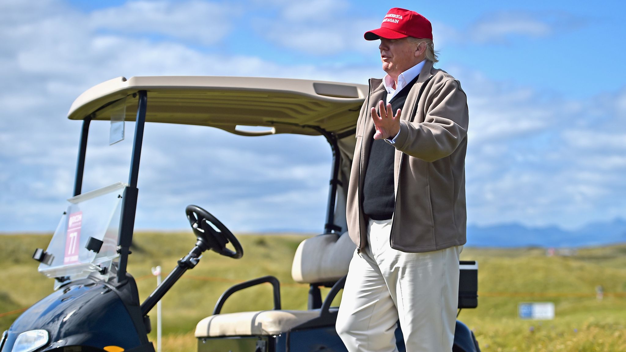 Is Donald Trump playing more golf as President than Barack Obama? | US ...