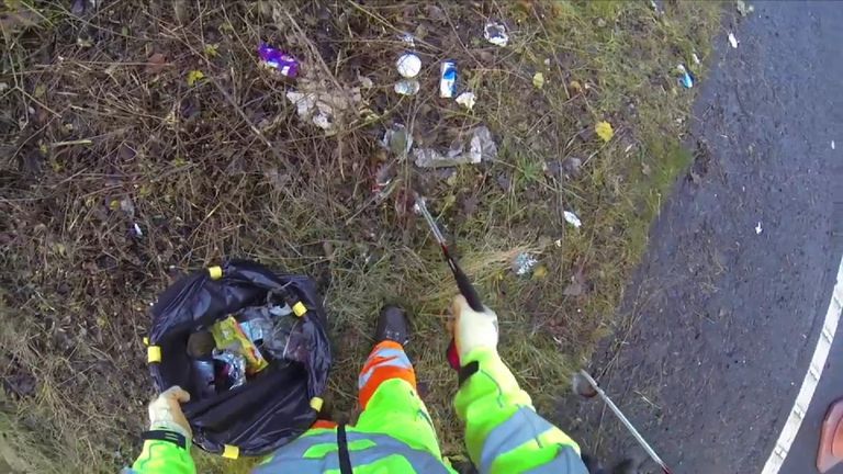 Campaigners rubbish Highways England's efforts to clear motorway litter ...