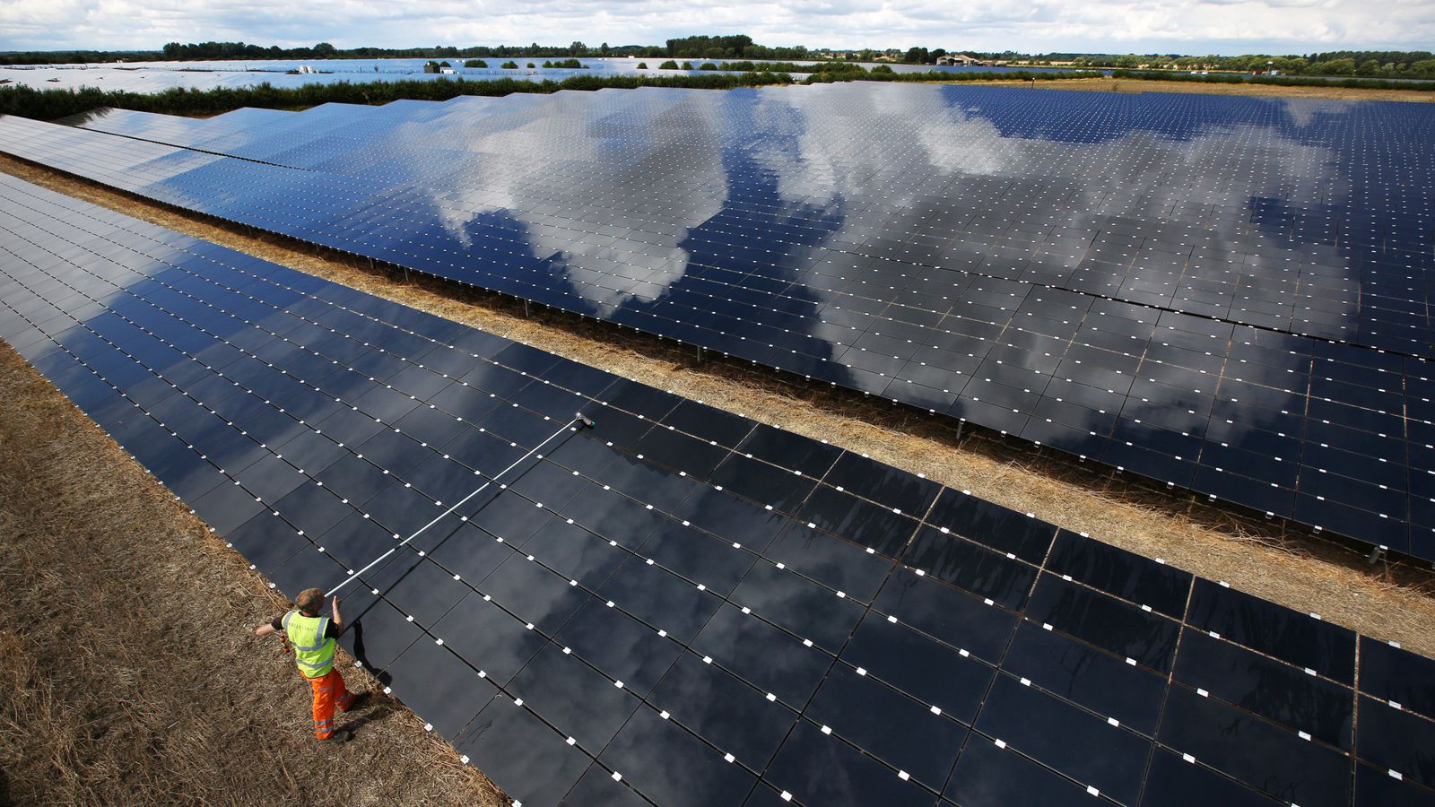 Going green: UK sets renewable energy records | UK News | Sky News