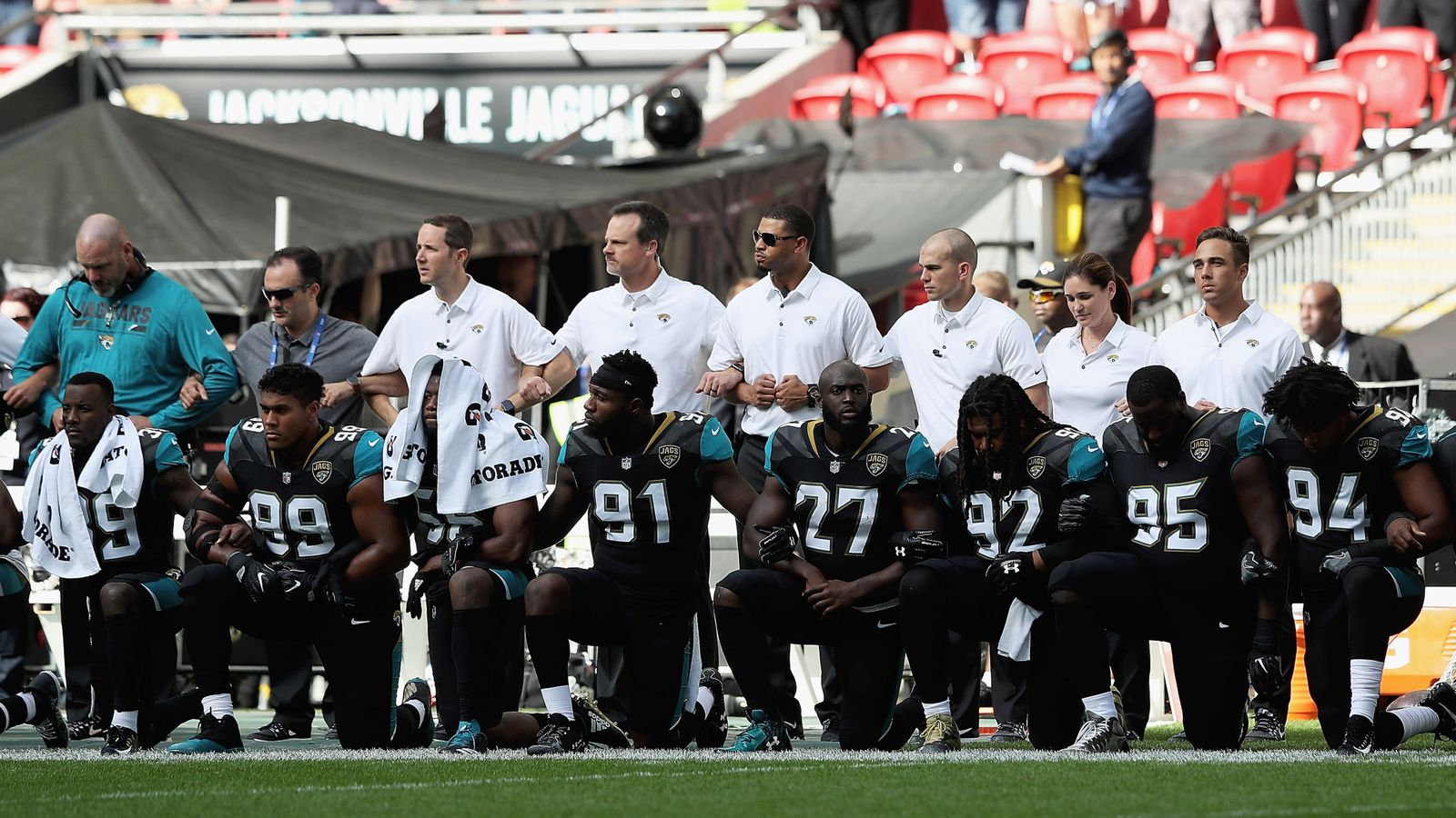 Donald Trump urges NFL boycott as Wembley stars #takeaknee during ...