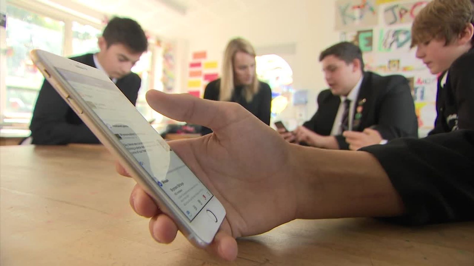 Simplified leaflets for children to explain online rights | News UK ...