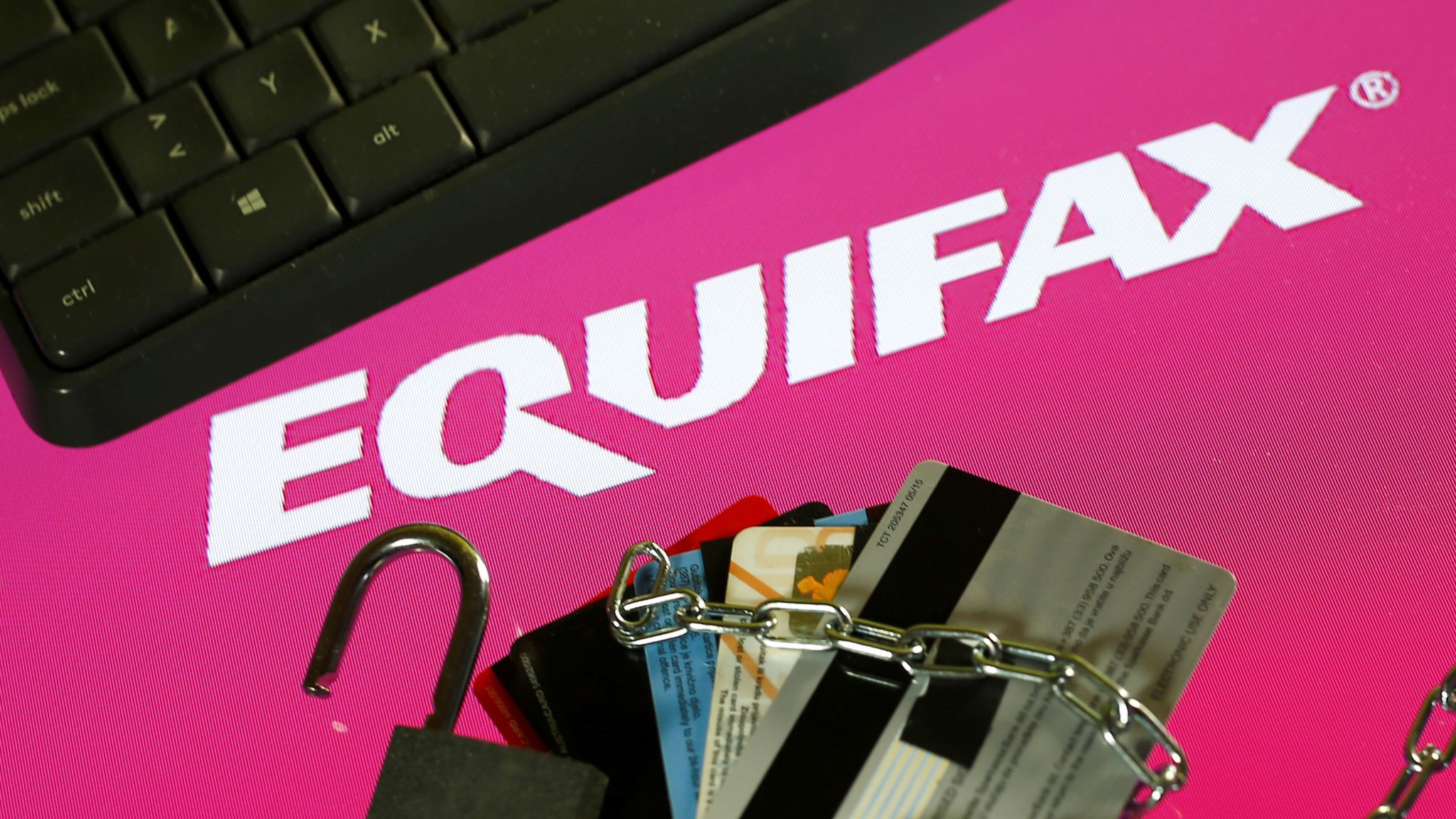 Mass data breach with Equifax hack 'an unmitigated disaster' | Science ...