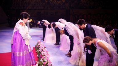 Thousands of 'Moonies' marry at Unification Church mass wedding in ...