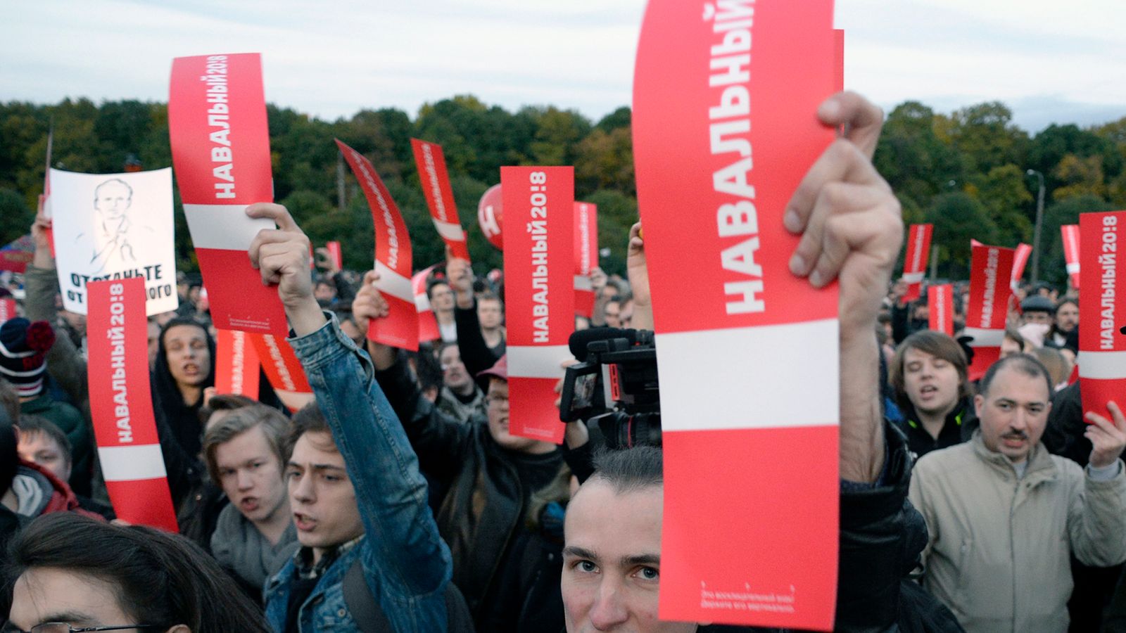 Protests across Russia mark Vladimir Putin's 65th birthday | World News ...
