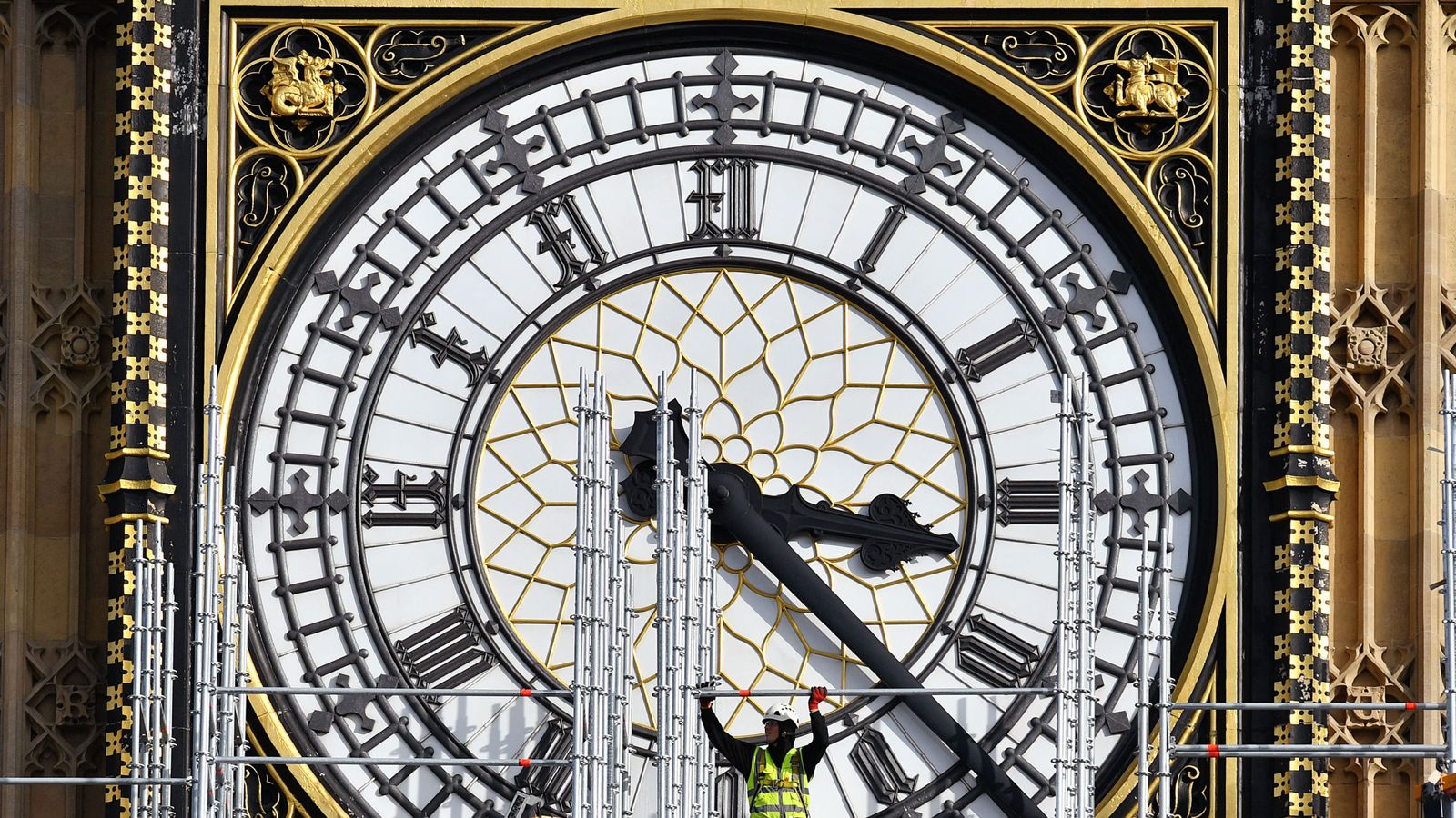 Christmas cheer as Big Ben to chime again | UK News | Sky News