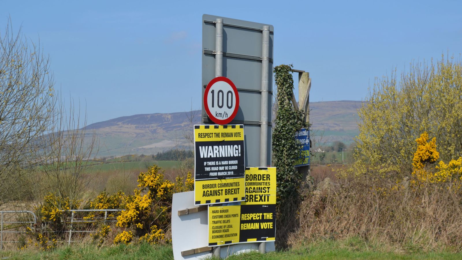 'Not possible' to avoid post-Brexit hard border in Ireland, say MPs ...