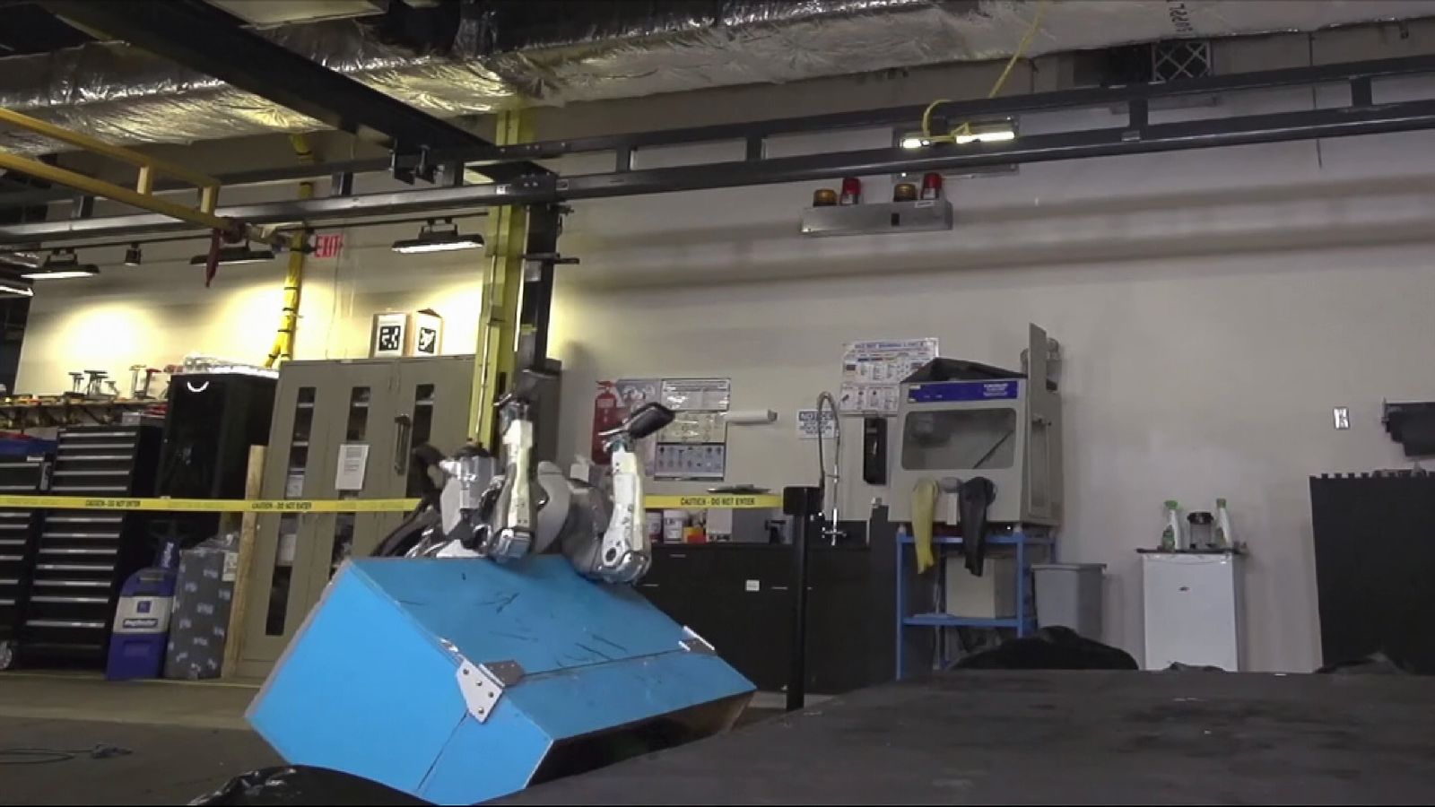 WATCH: Breakthrough as Boston Dynamics' Atlas robot does backflips ...