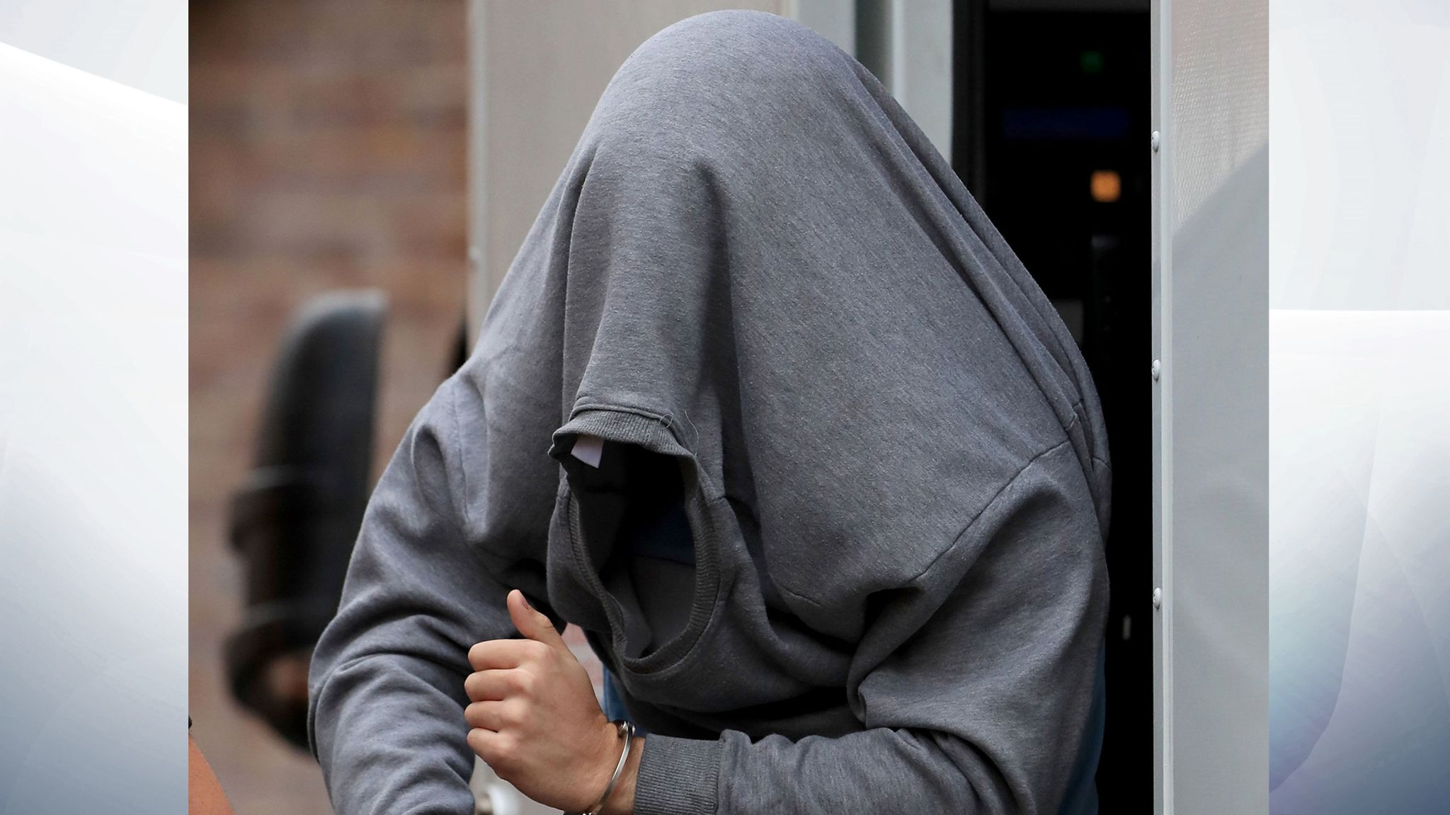 Hairdresser Daryll Rowe found guilty of deliberately infecting men with ...
