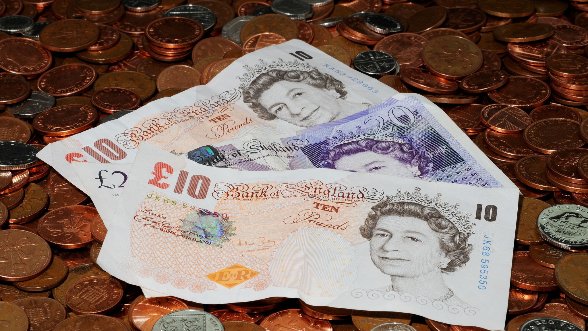 Bank of England reveals last day to use old £10 notes | UK News | Sky News