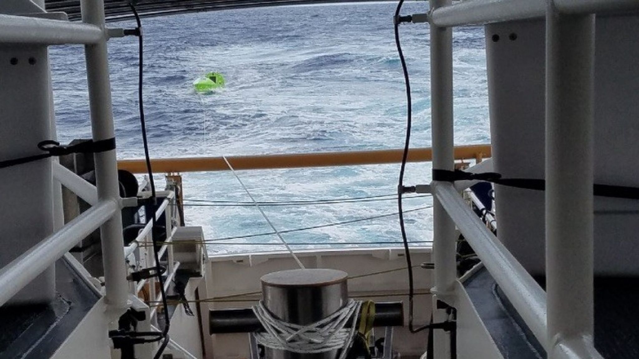 Man Rescued Crossing Pacific Ocean In 18ft Rowboat World News Sky News