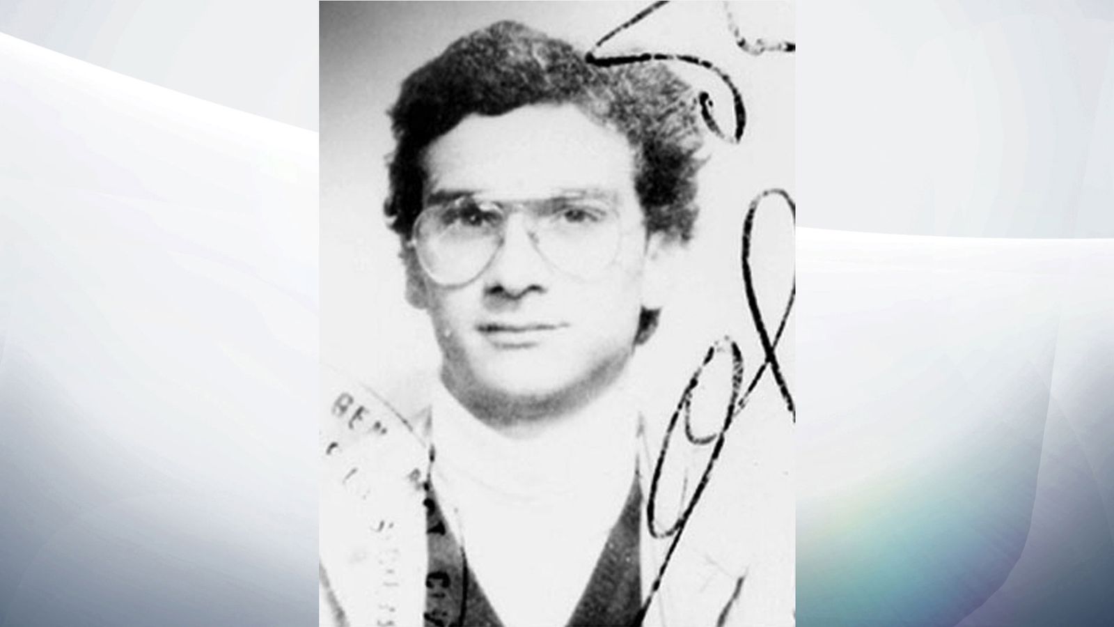 Massive police hunt for fugitive Mafia Godfather nicknamed 'Diabolik ...