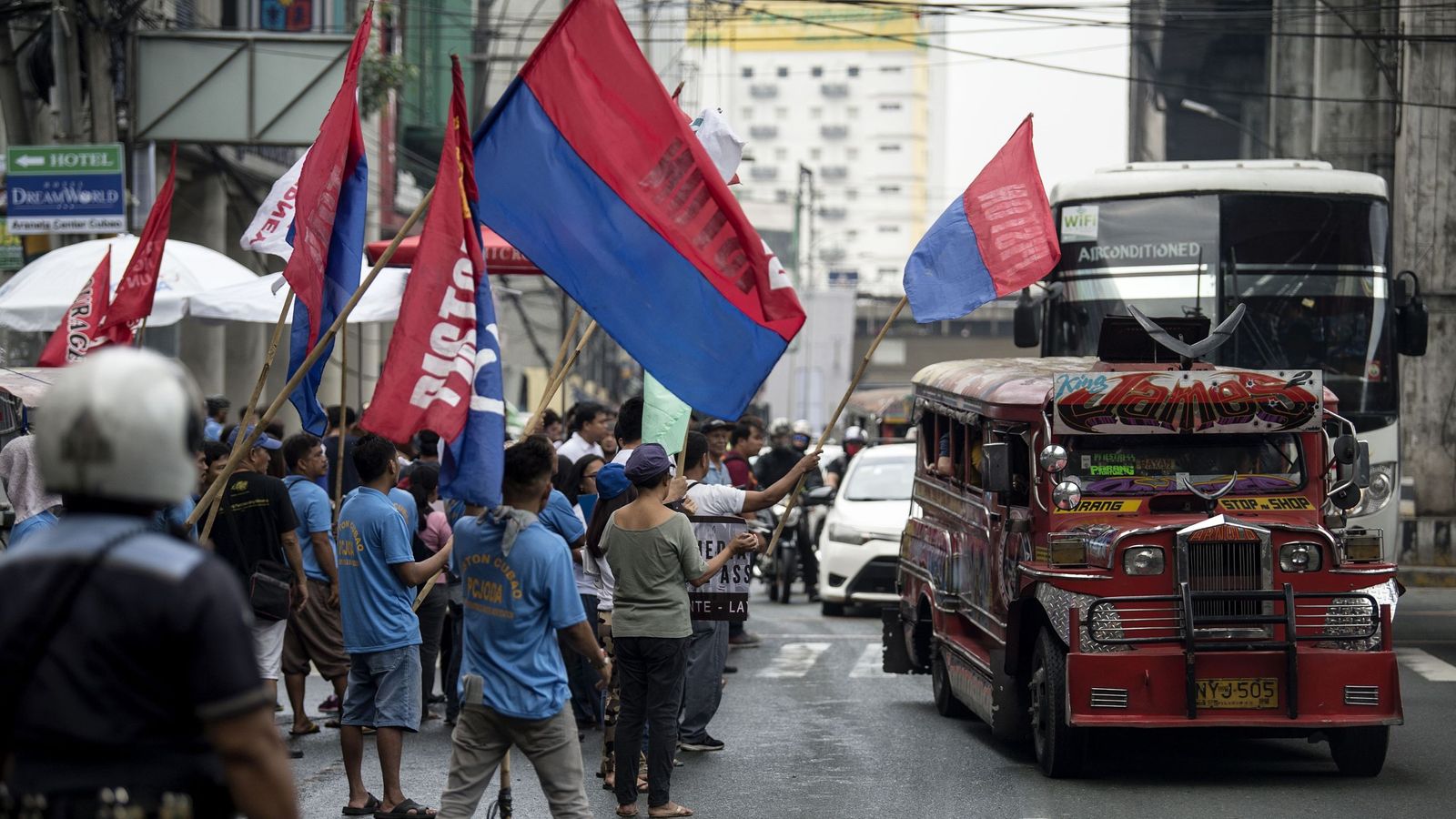 20 dead after Xmas mass bus crash in Philippines | World News | Sky News