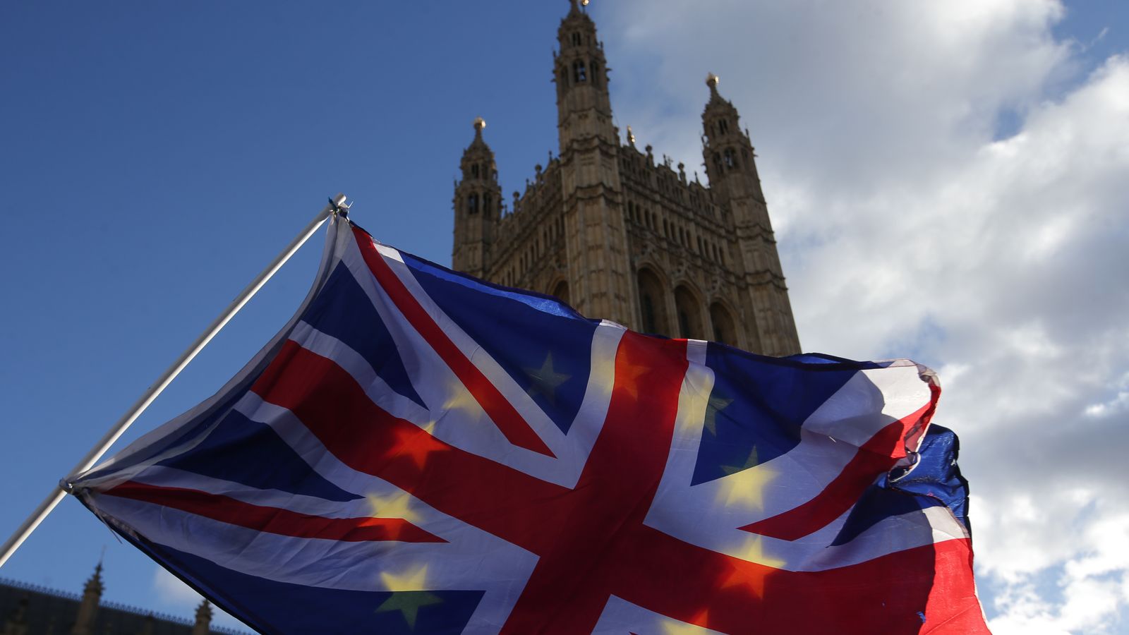 David Davis and Michel Barnier clash over 'aim' for Brexit deal before ...