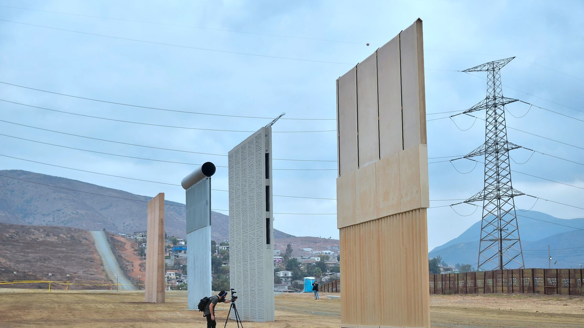 Donald Trump tests eight 30ft high walls for border with Mexico | US ...