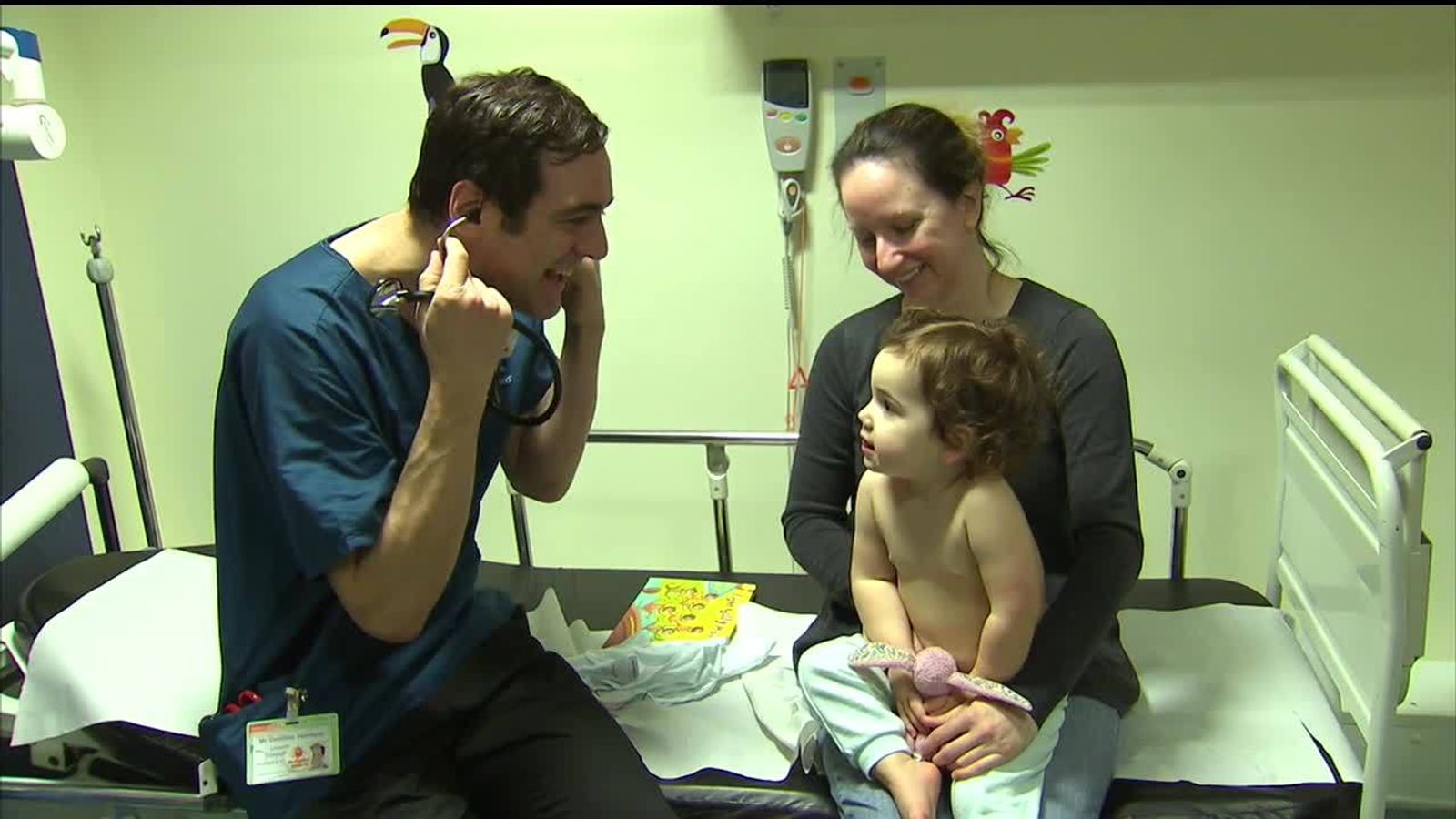 Thousands of patients left outside A&E for more than 30 minutes | News ...