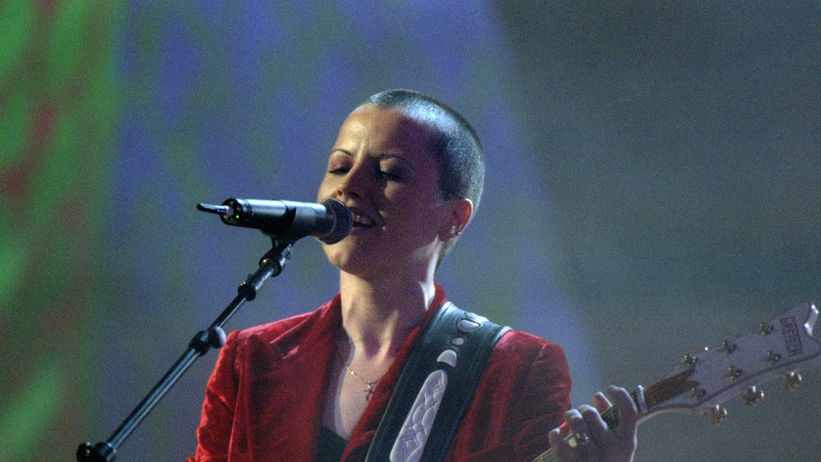 Cranberries Lead Singer Dolores Oriordan Dies Aged 46 Ents And Arts News Sky News