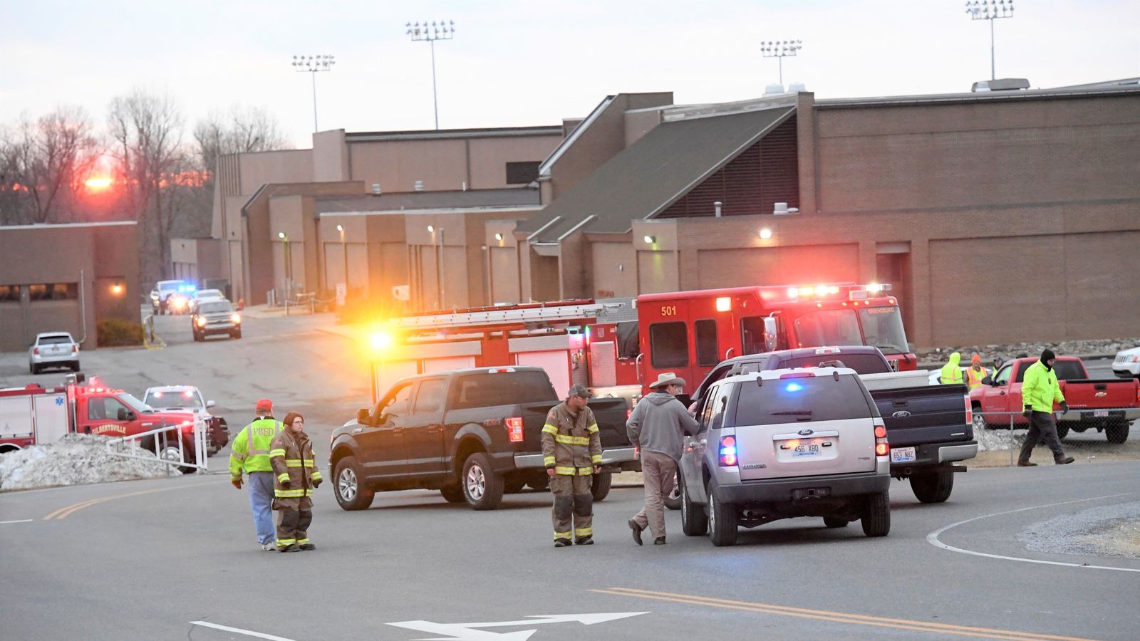 Reporter at scene of Kentucky shooting 'finds out suspect is her own ...