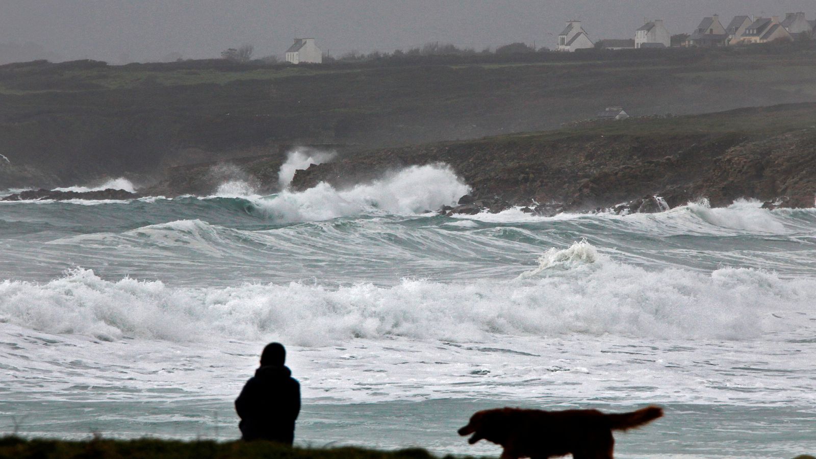 Storm Eleanor: Almost 25,000 homes lose power | UK News | Sky News