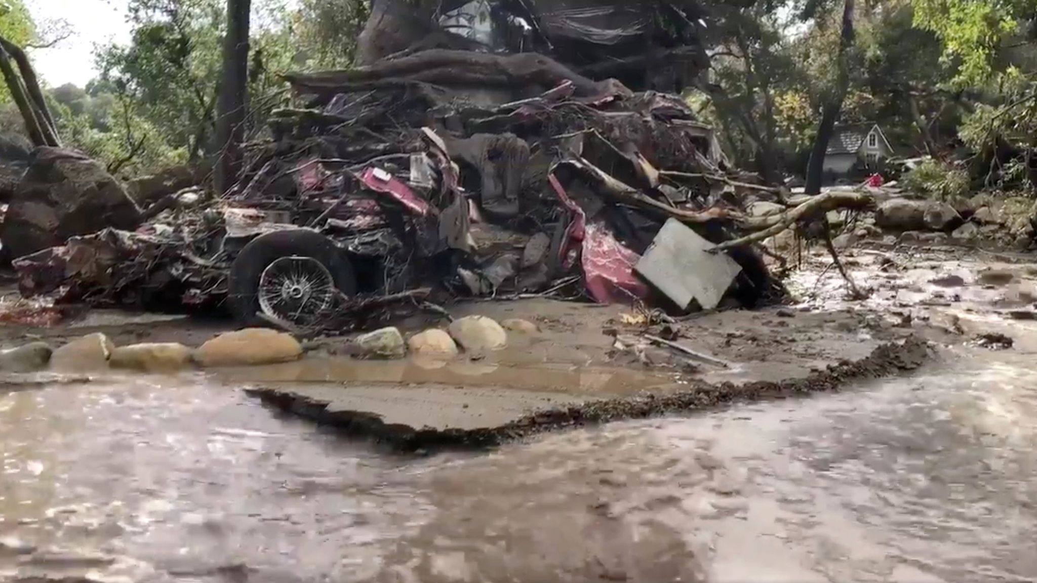 In pictures: Devastation after deadly California mudslides | World News ...