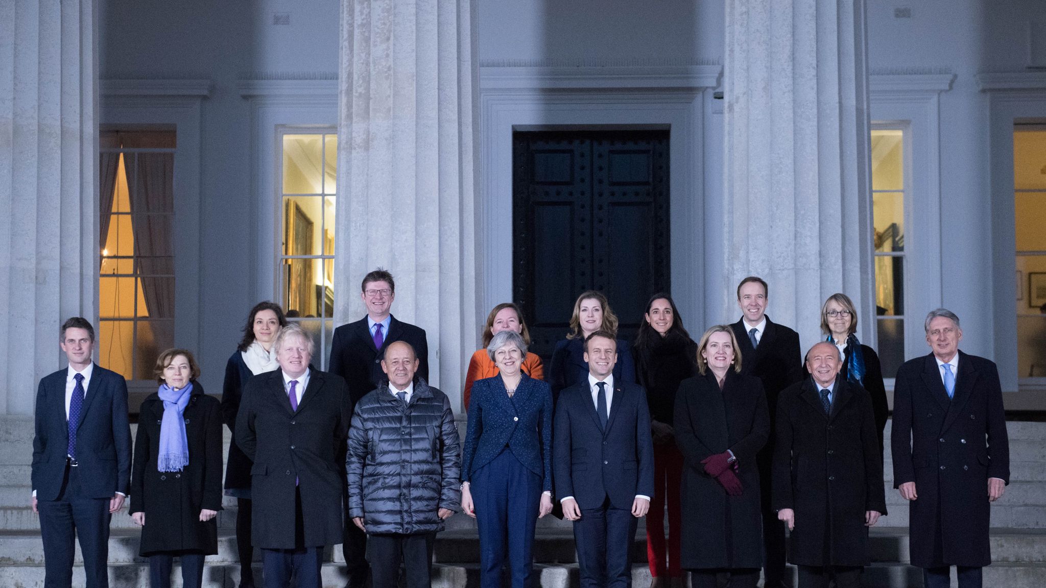 UK-France summit: Emmanuel Macron says UK must pay for post-Brexit City ...