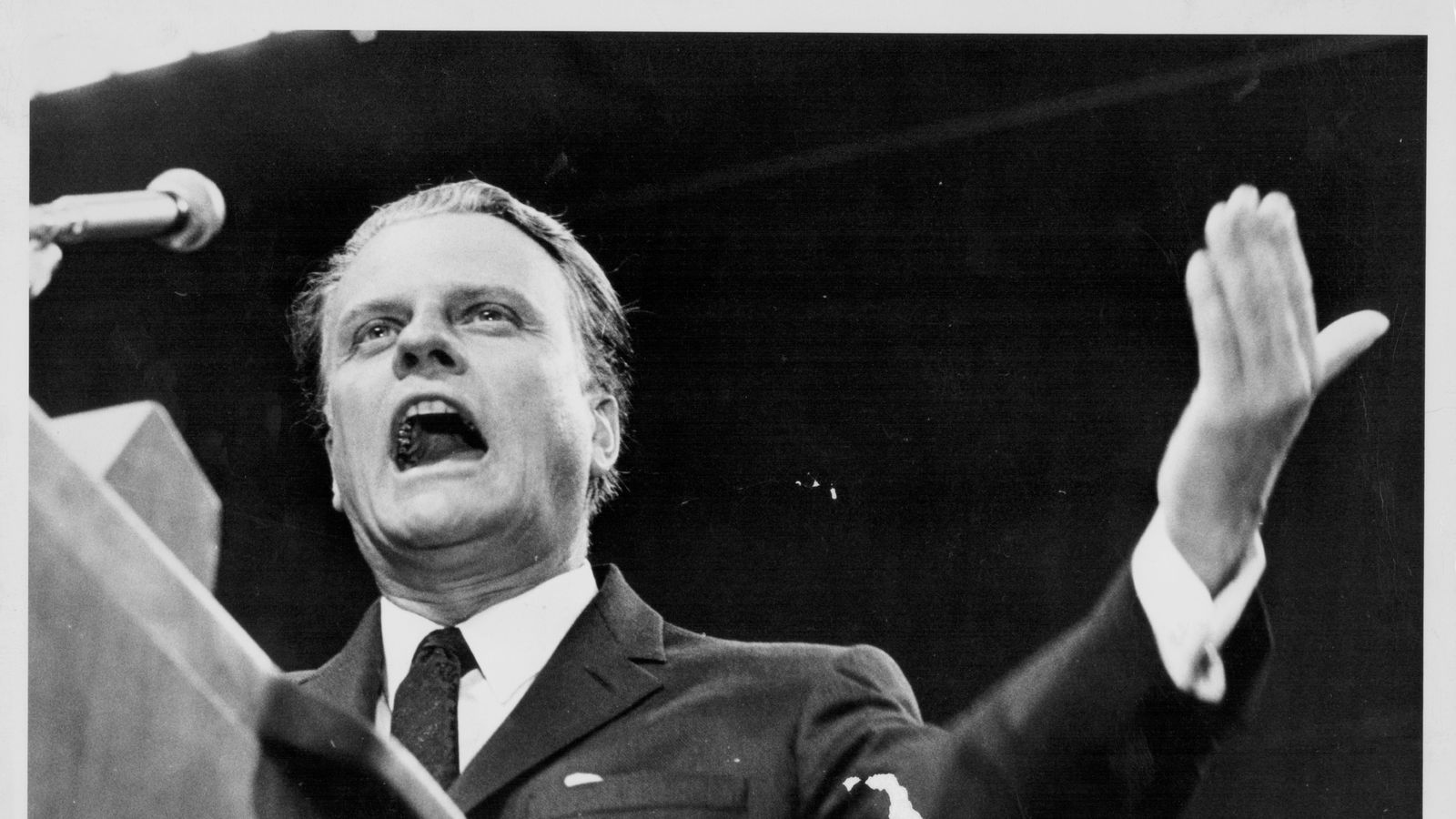 Billy Graham: America's pastor in full flow | News UK Video News | Sky News