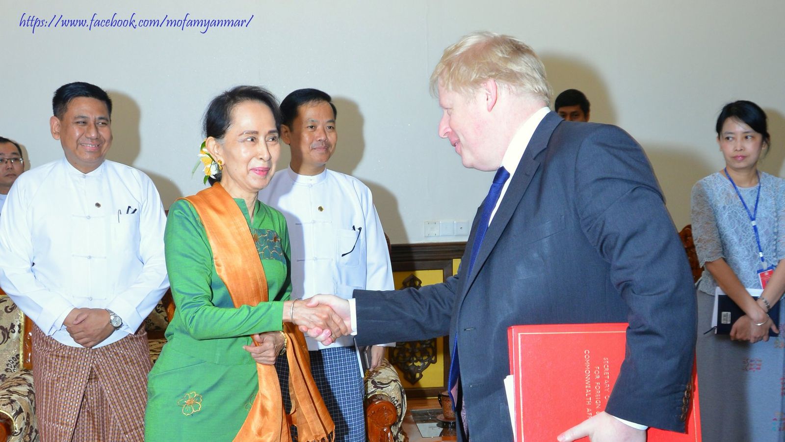 Rohingya crisis: Boris Johnson presses Aung San Suu Kyi to take action ... Rohingya crisis: Boris Johnson presses Aung San Suu Kyi to take action ...