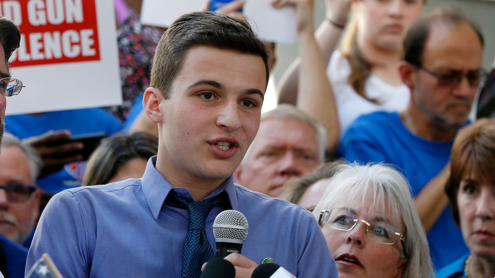 Meet the teenagers shaking up US gun control debate | US News | Sky News